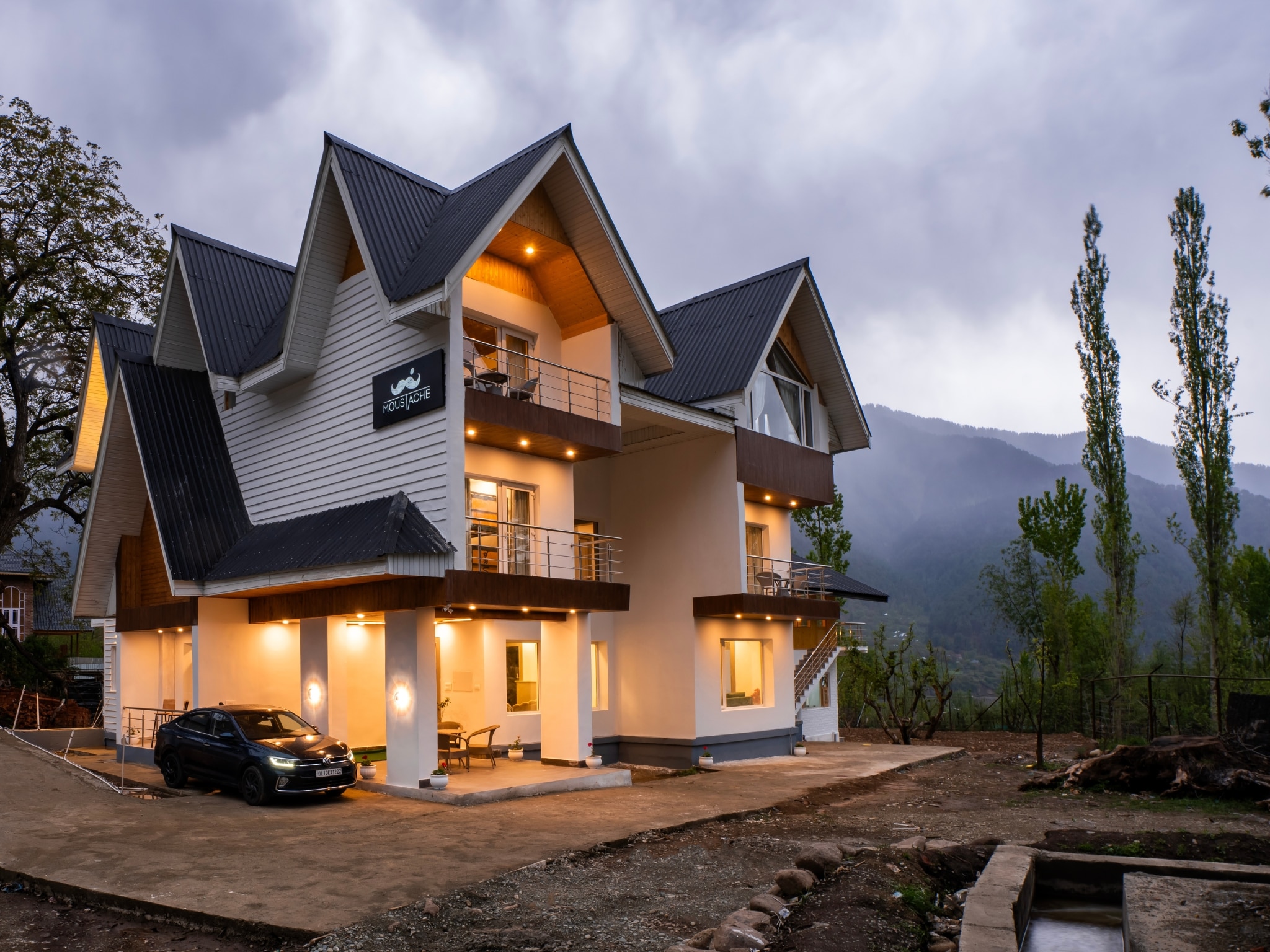 Photos of Moustache Hostel Pahalgam - Pahalgam Hotel on Goibibo