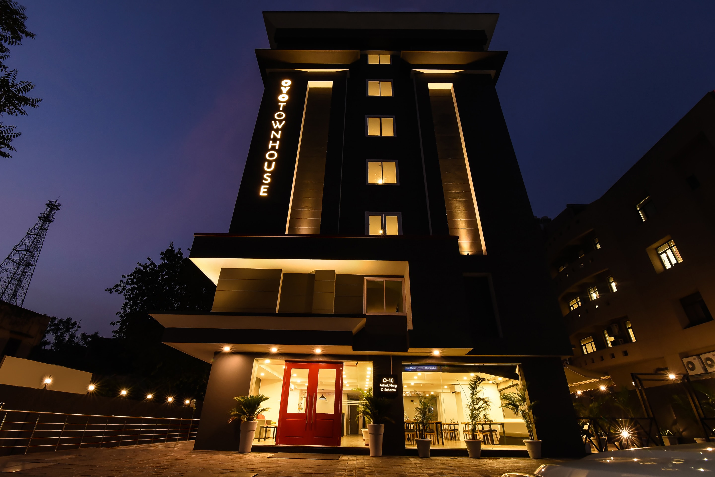 Townhouse C Scheme Ahinsa Circle Hotel Jaipur - Reviews, Photos & Offer