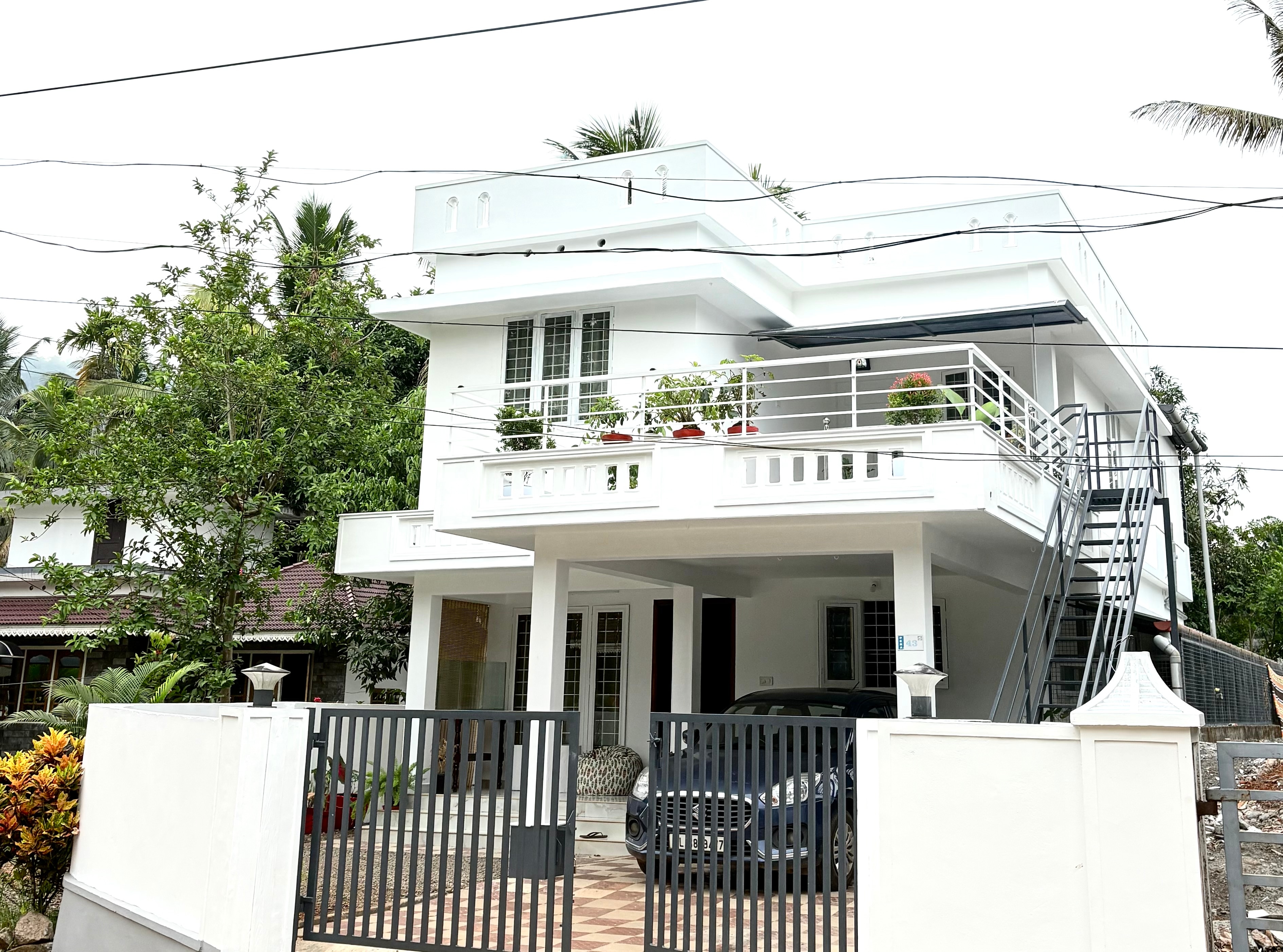 Thoppil John's Villa 𝗕𝗢𝗢𝗞 Munnar Homestay