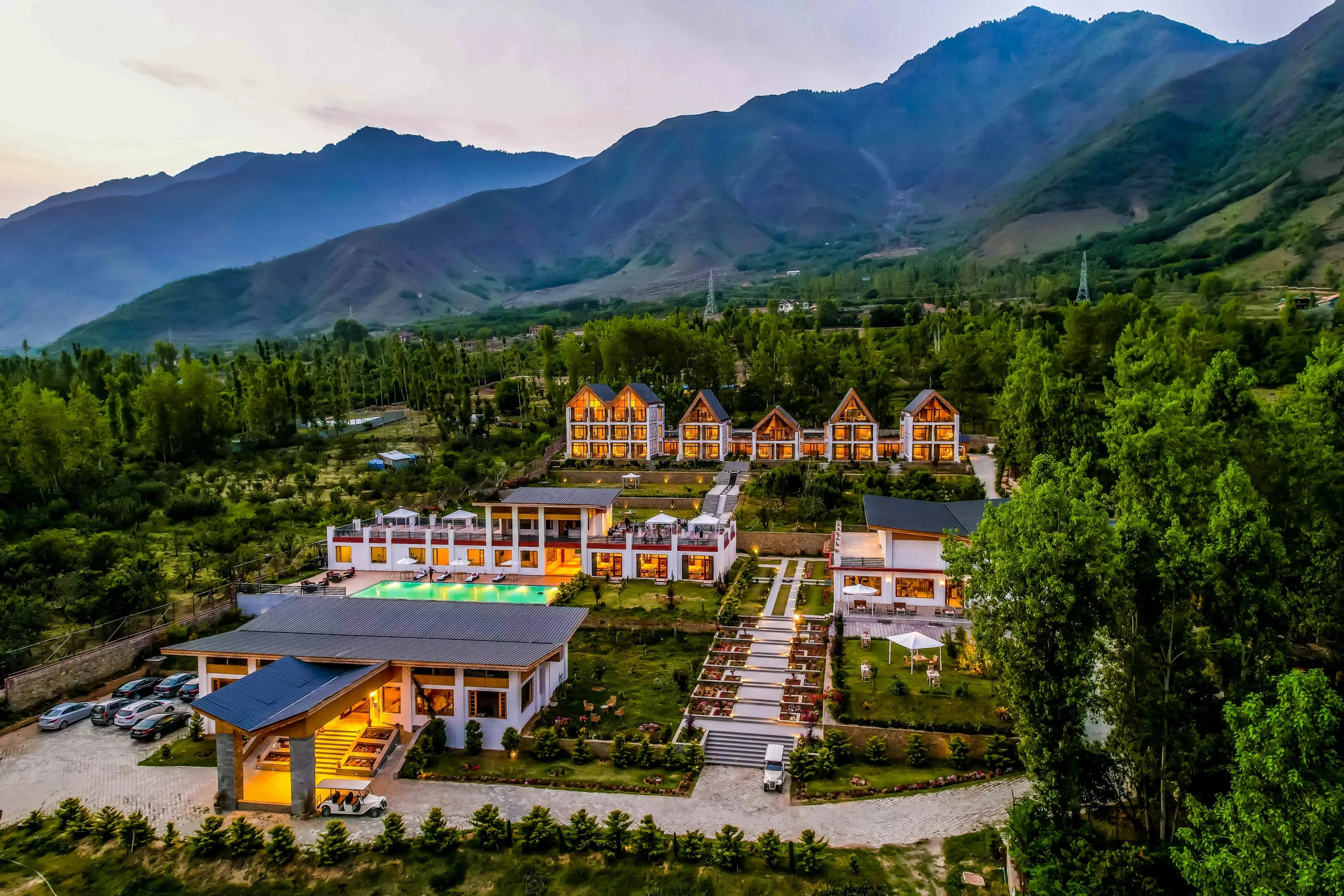 Rah Bagh by The Orchard 𝗕𝗢𝗢𝗞 Srinagar Hotel