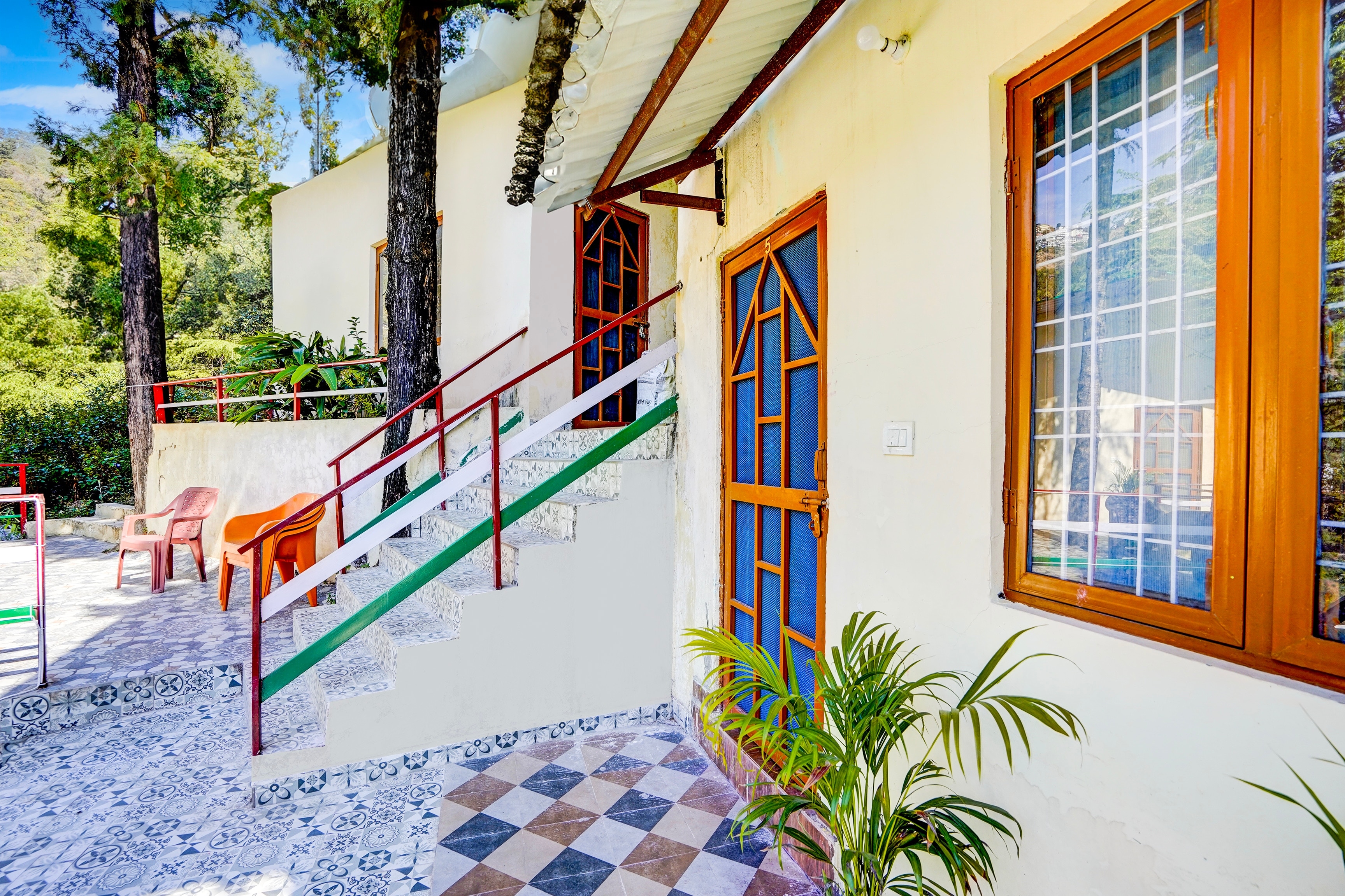 OYO 833672 Ghumakkad's Baba Resort Mussoorie - Reviews, Photos & Offer