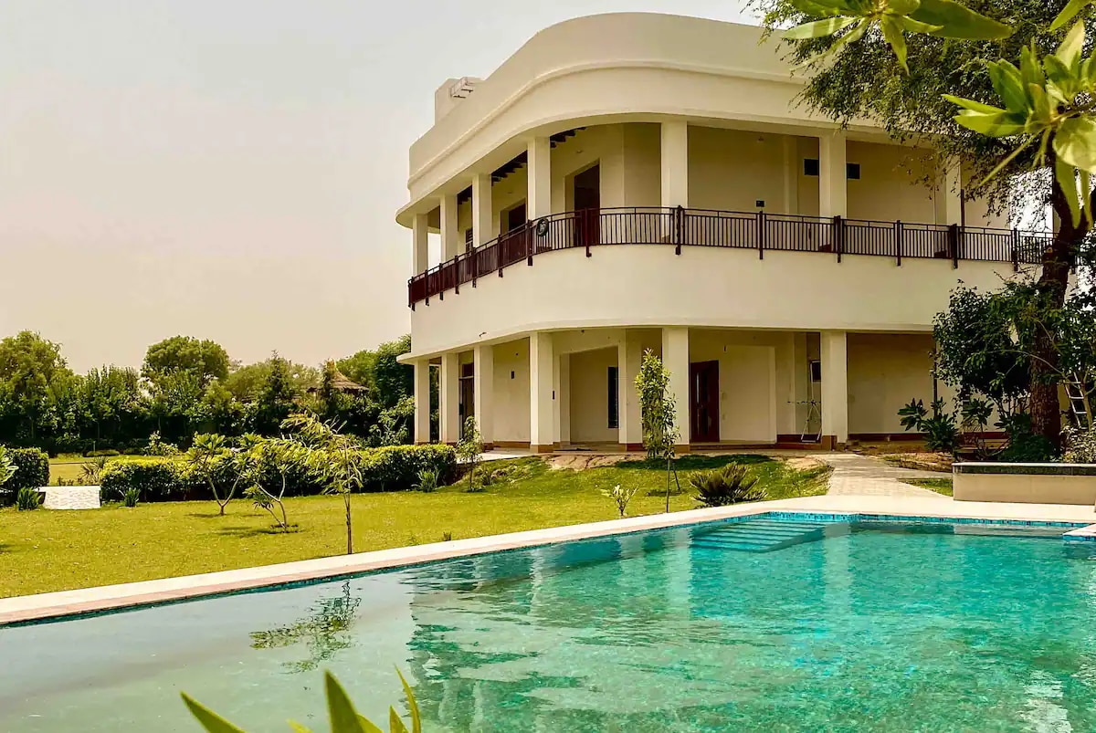 Luomo | Organic Farm 𝗕𝗢𝗢𝗞 Mandawar Farm House