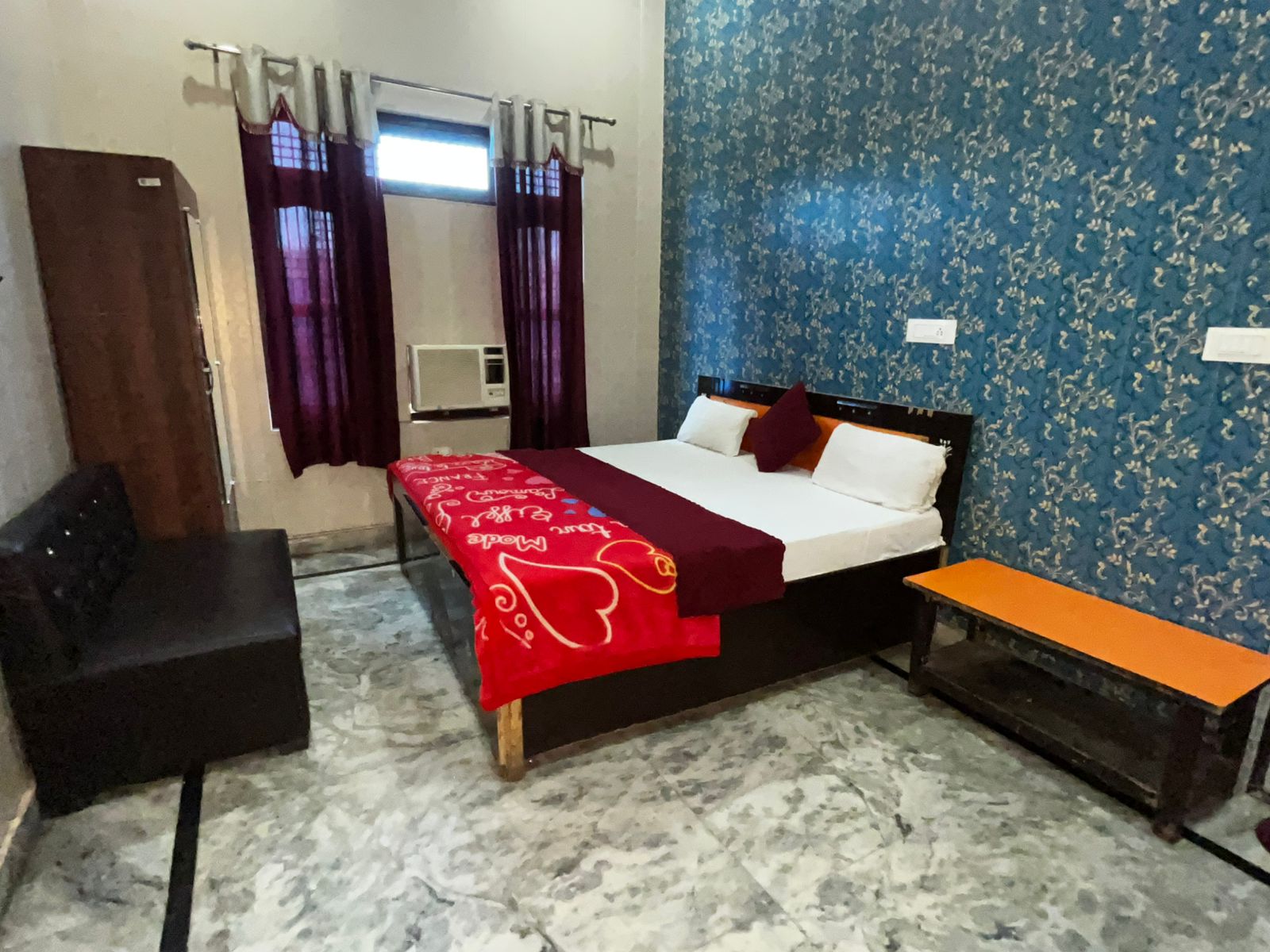 Maruti Nandan Dham / 300 meter from Ram Mandir Homestay Ayodhya ...