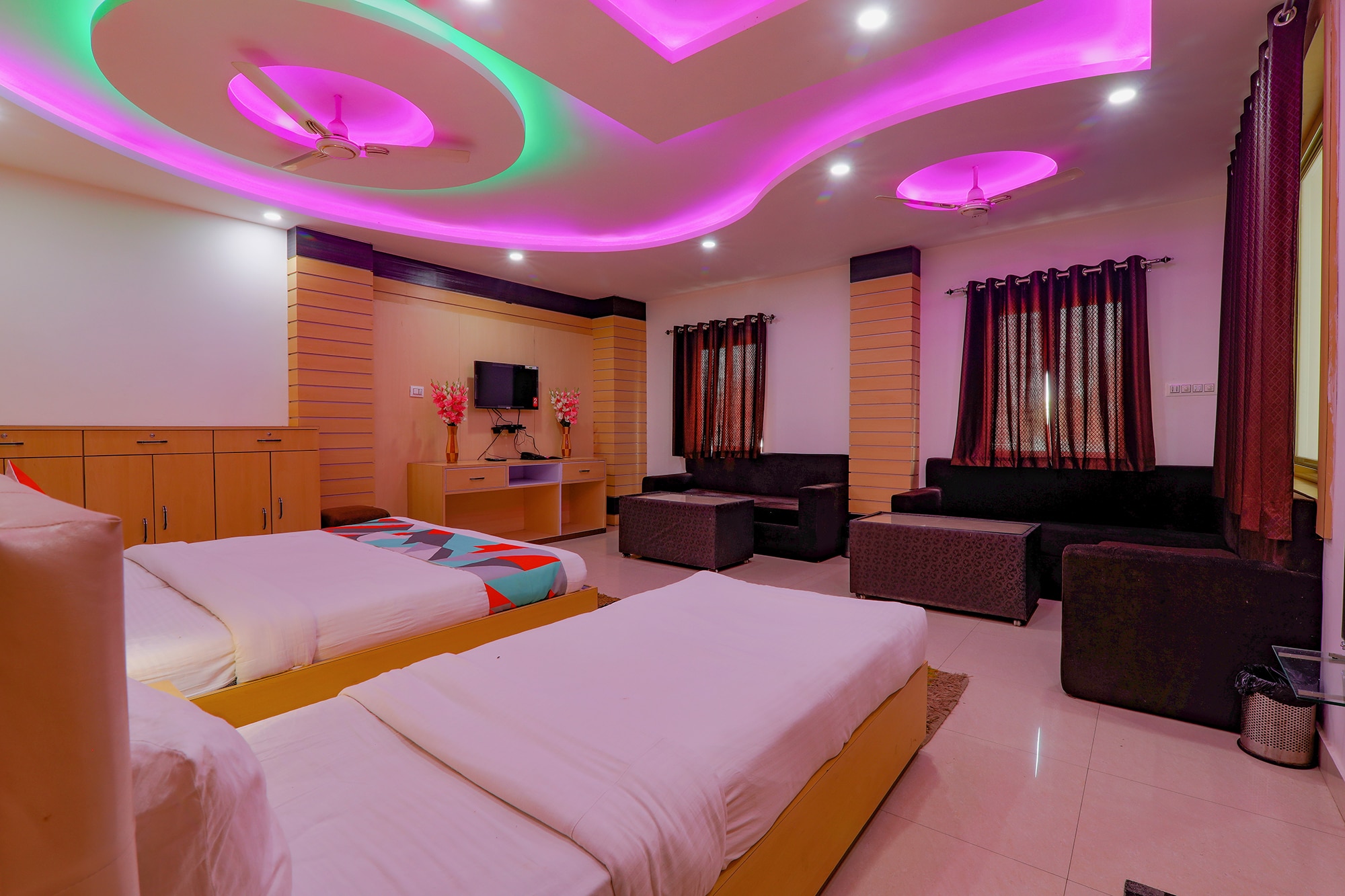 Rooms of FabExpress Moti Mahal - Hotel in Varanasi