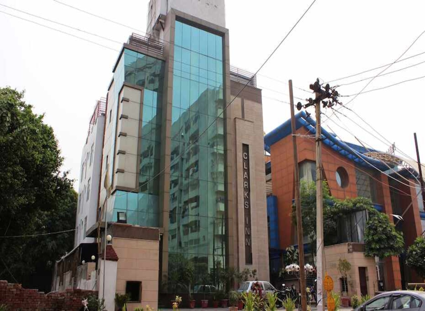 Hotel CLARK INN KAUSHAMBI Ghaziabad - Reviews, Photos & Offer