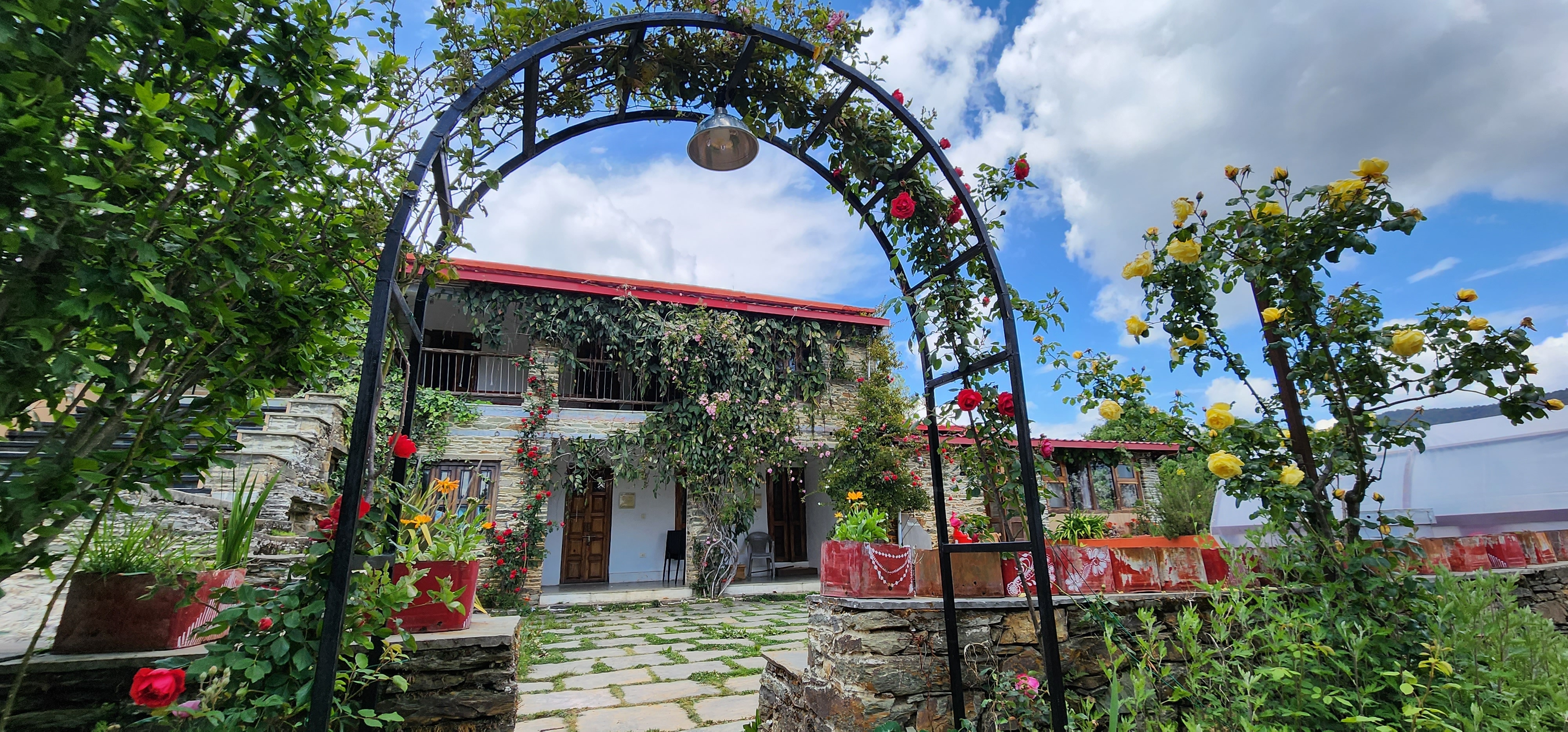 Dunagiri Retreat 𝗕𝗢𝗢𝗞 Dwarahat Resort