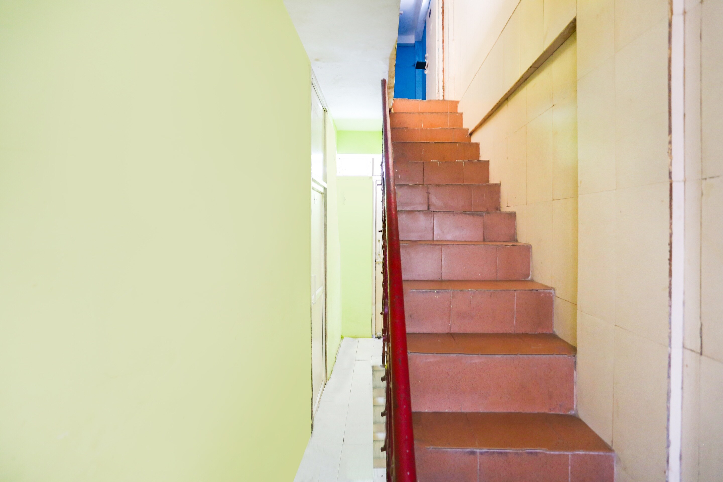 Hotel O Smart Plaza Near Inox Gurgaon Dreamz 𝗕𝗢𝗢𝗞 Gurgaon Hotel