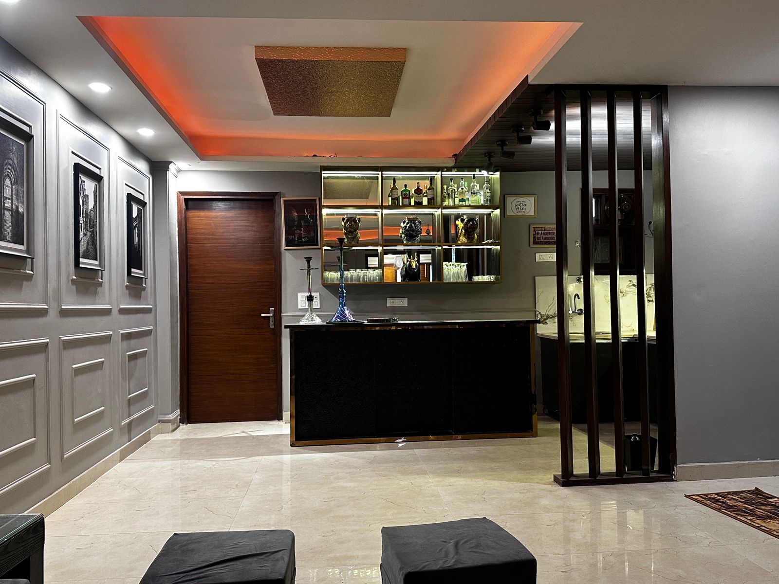 SAPPHIRE SUITS 𝗕𝗢𝗢𝗞 Delhi Apartment