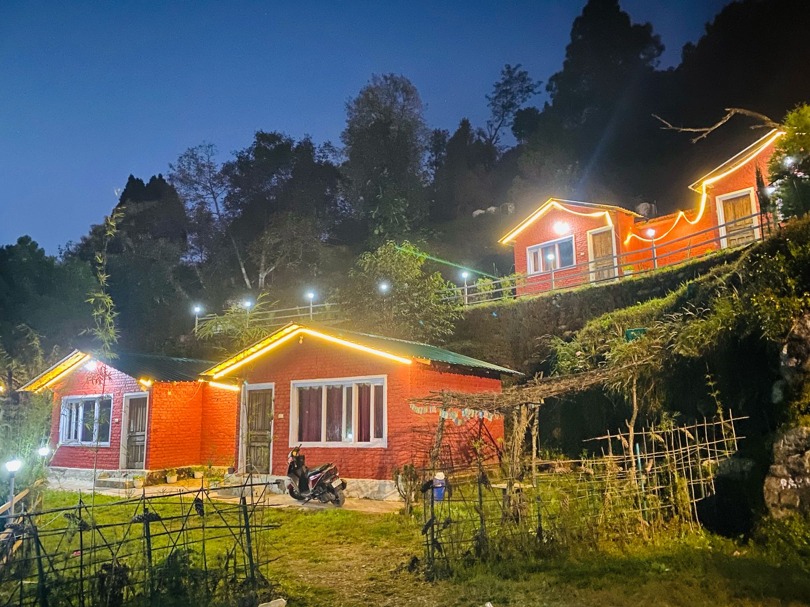 The Pangot paradise 𝗕𝗢𝗢𝗞 Pangot Homestay