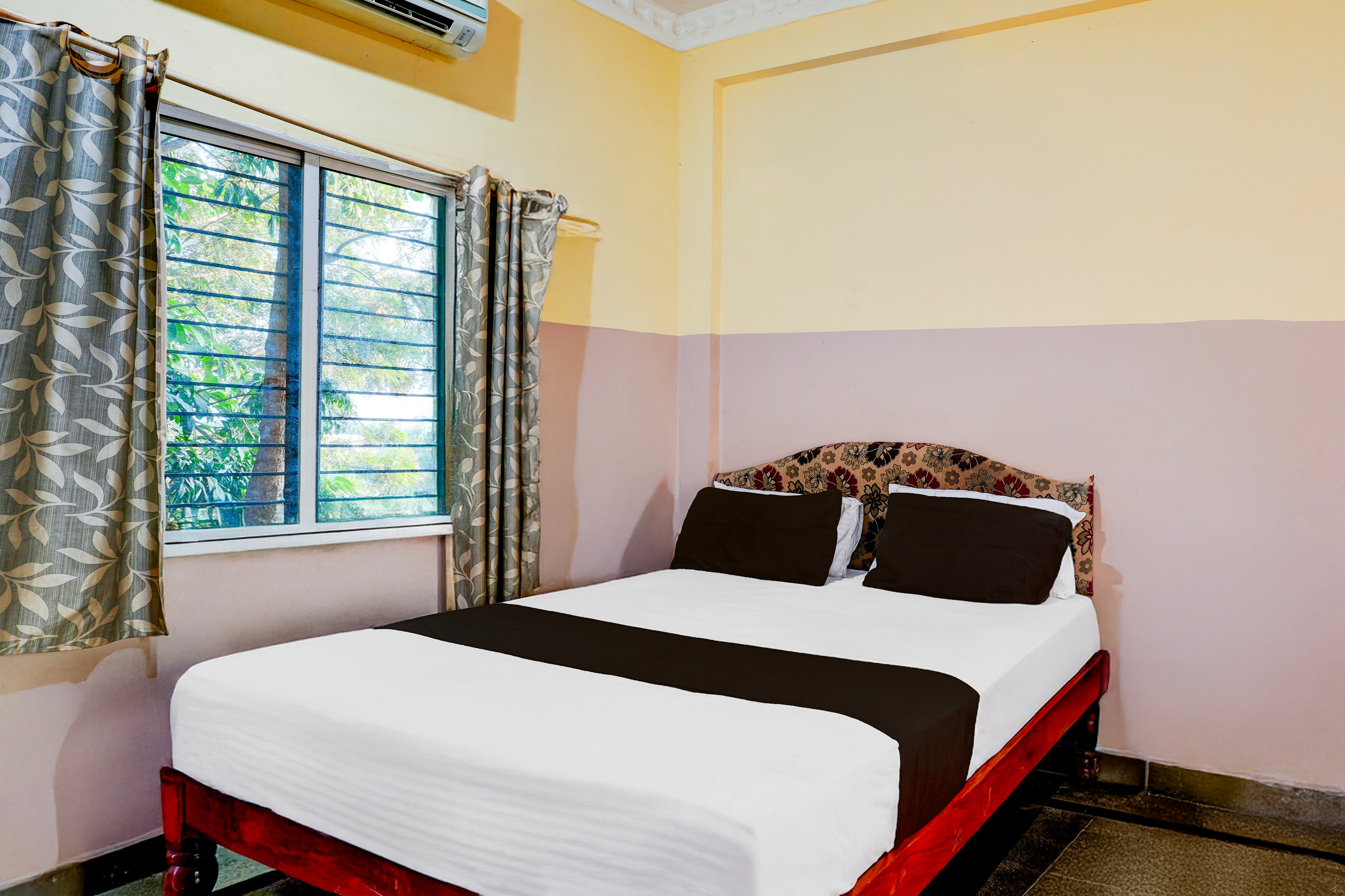 Hotel O Mayuri Lodge 𝗕𝗢𝗢𝗞 Bagepalli Hotel