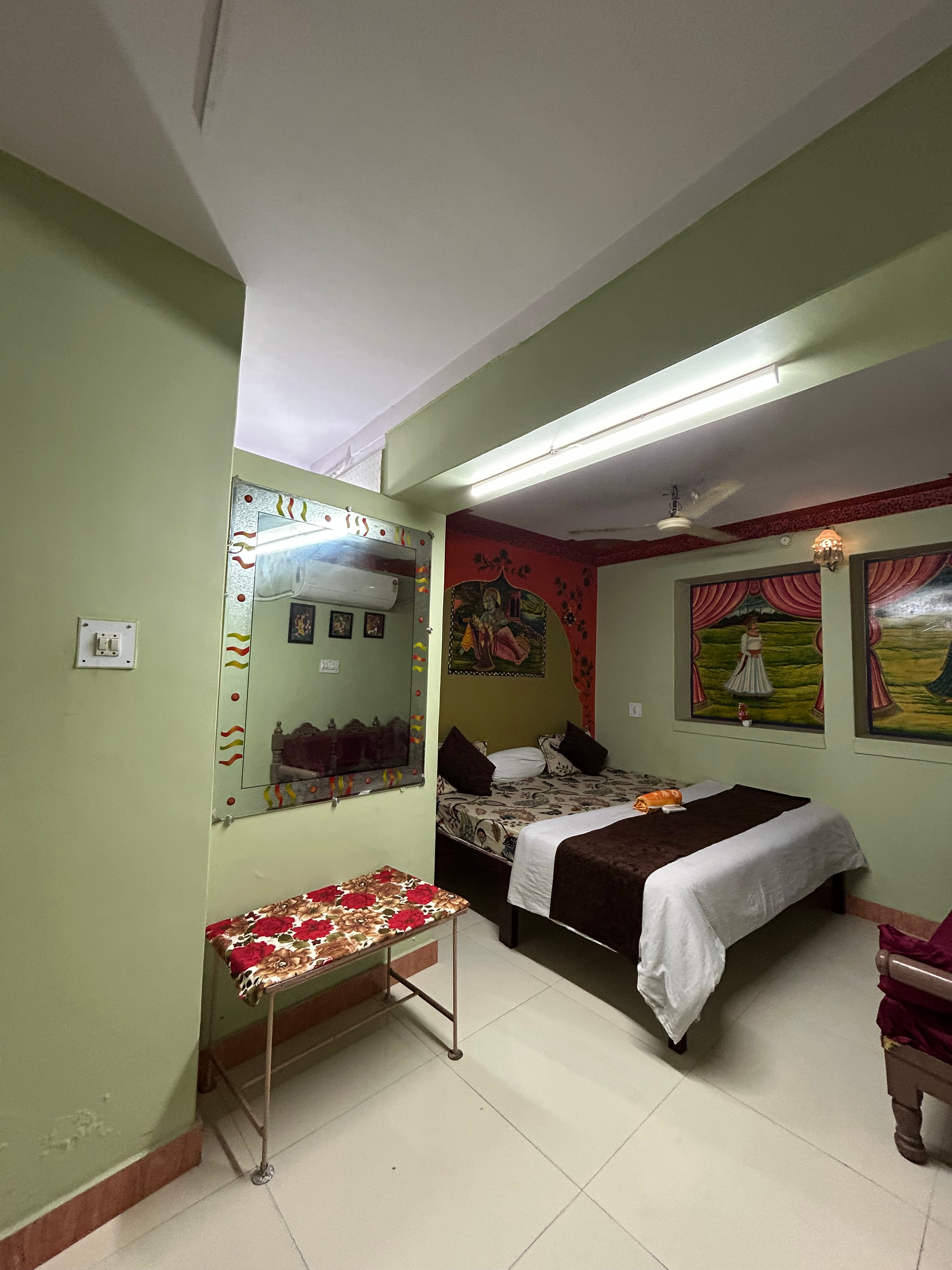 Cozy heaven 𝗕𝗢𝗢𝗞 Jodhpur Homestay