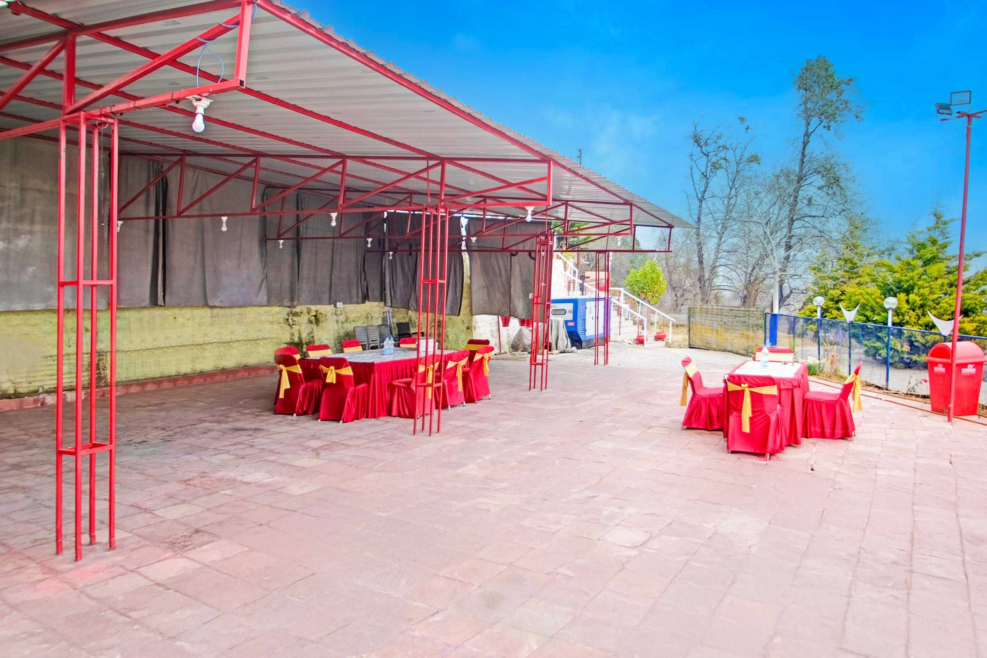 Hotel O by OYO Kalka 𝗕𝗢𝗢𝗞 Patnitop Hotel
