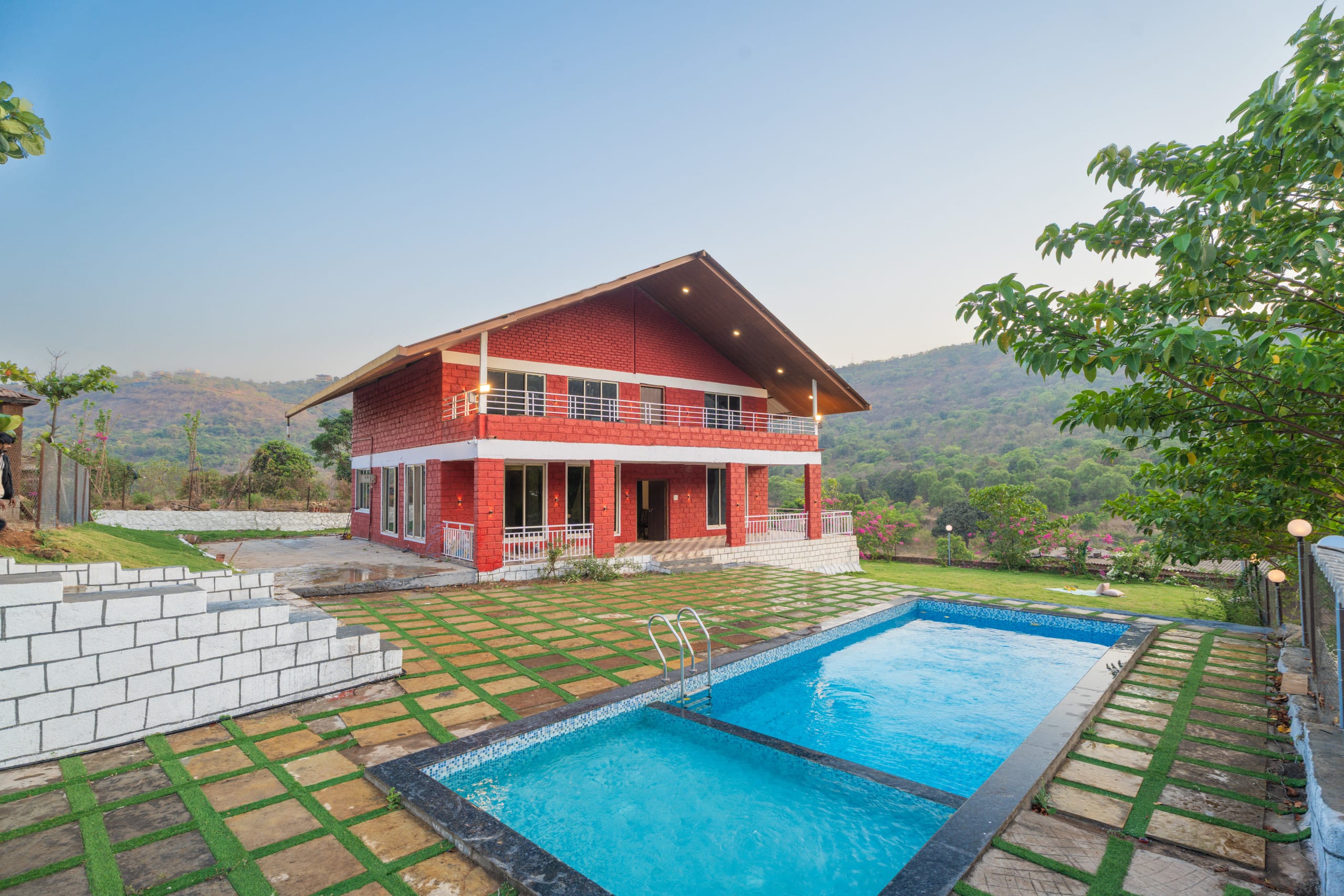 Red Baddie 5BHK villa near Pawna amarja Hills 𝗕𝗢𝗢𝗞 Lonavala Villa