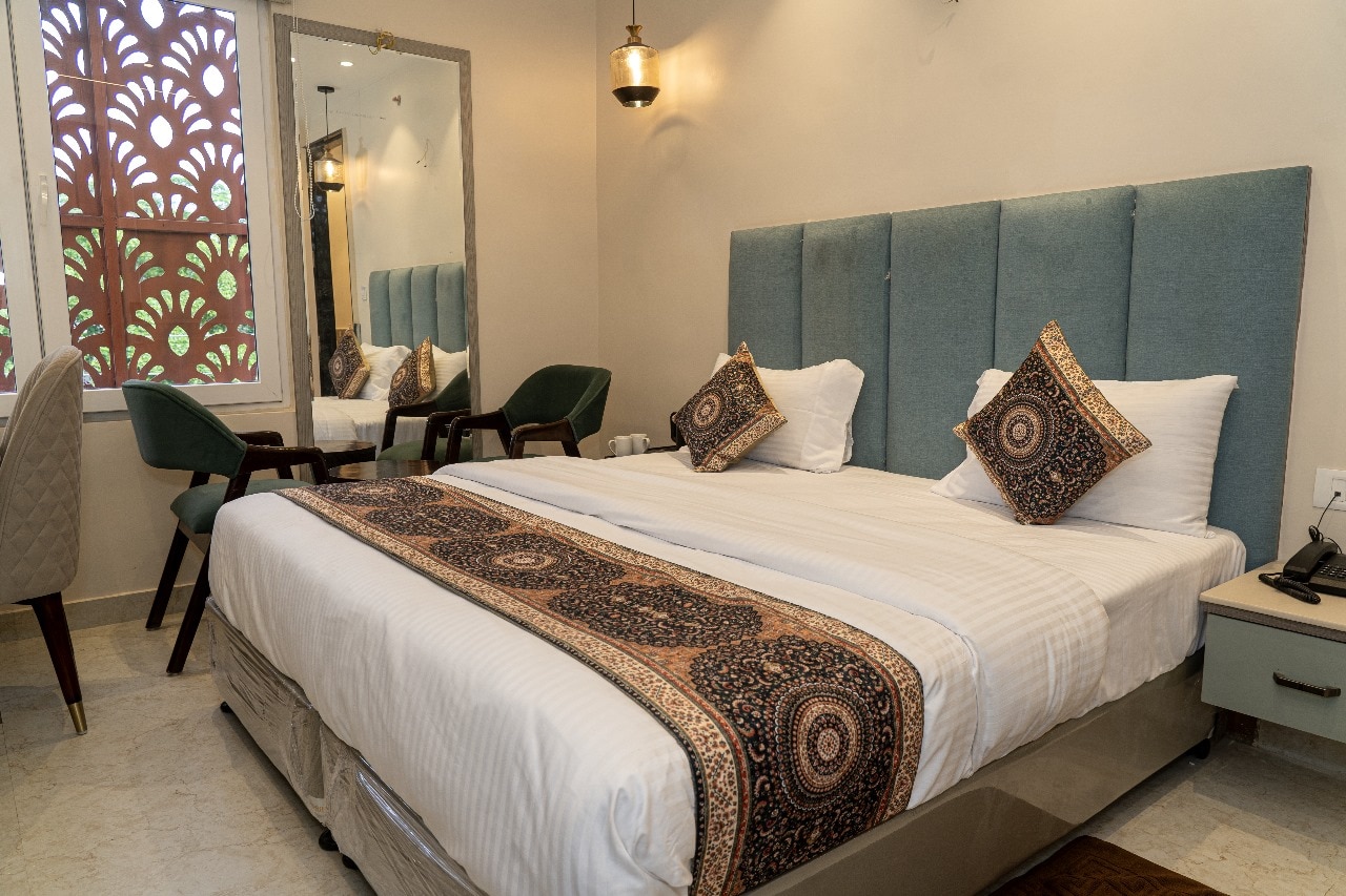 Hotel Anant Inn 𝗕𝗢𝗢𝗞 Varanasi Hotel