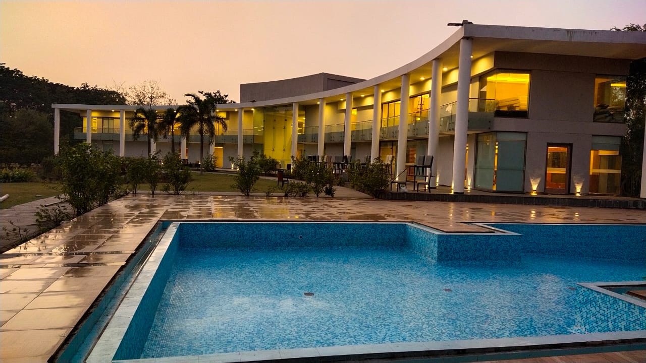 Arvind Alcove Club by FMS Hotel Kalol - Reviews, Photos & Offer