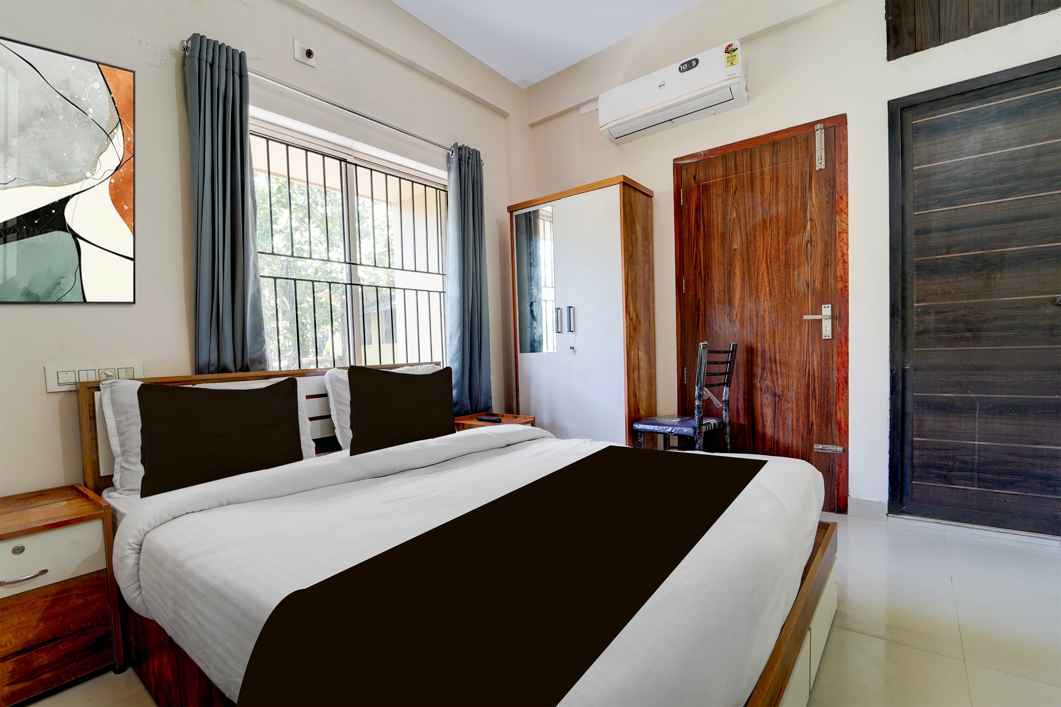 Rooms of Super Collection O Calicut Near Calicut Medical College ...