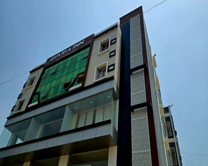AVARIA INN 𝗕𝗢𝗢𝗞 Uluberia Hotel