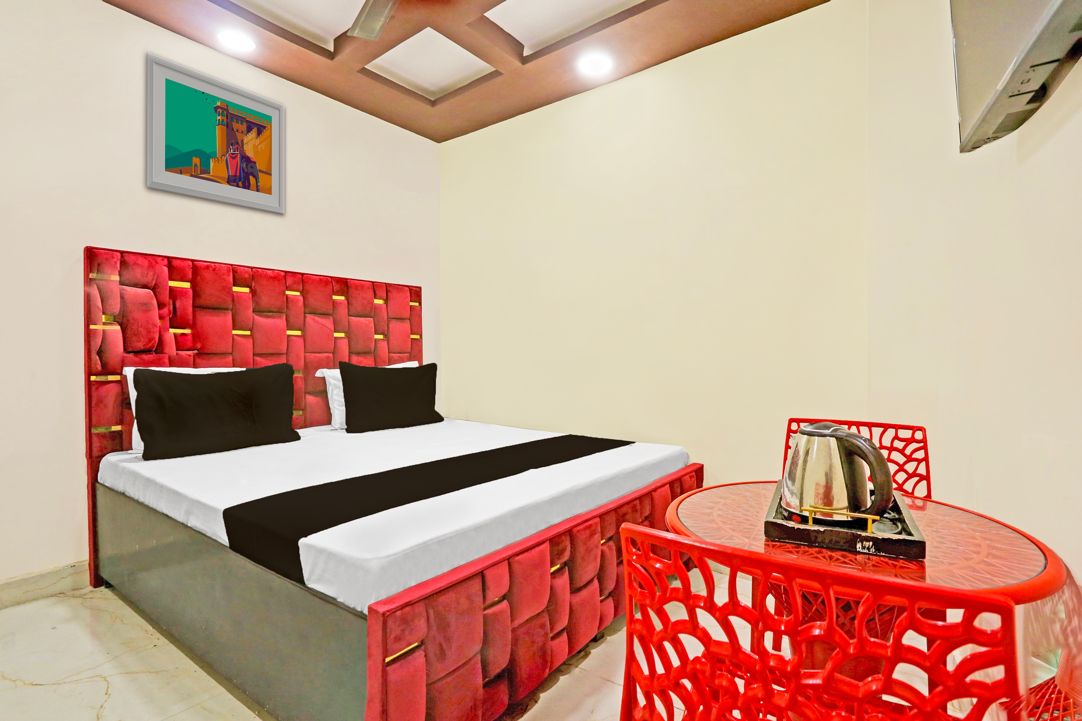 Hotel O Moonlight Stay 𝗕𝗢𝗢𝗞 Delhi Hotel