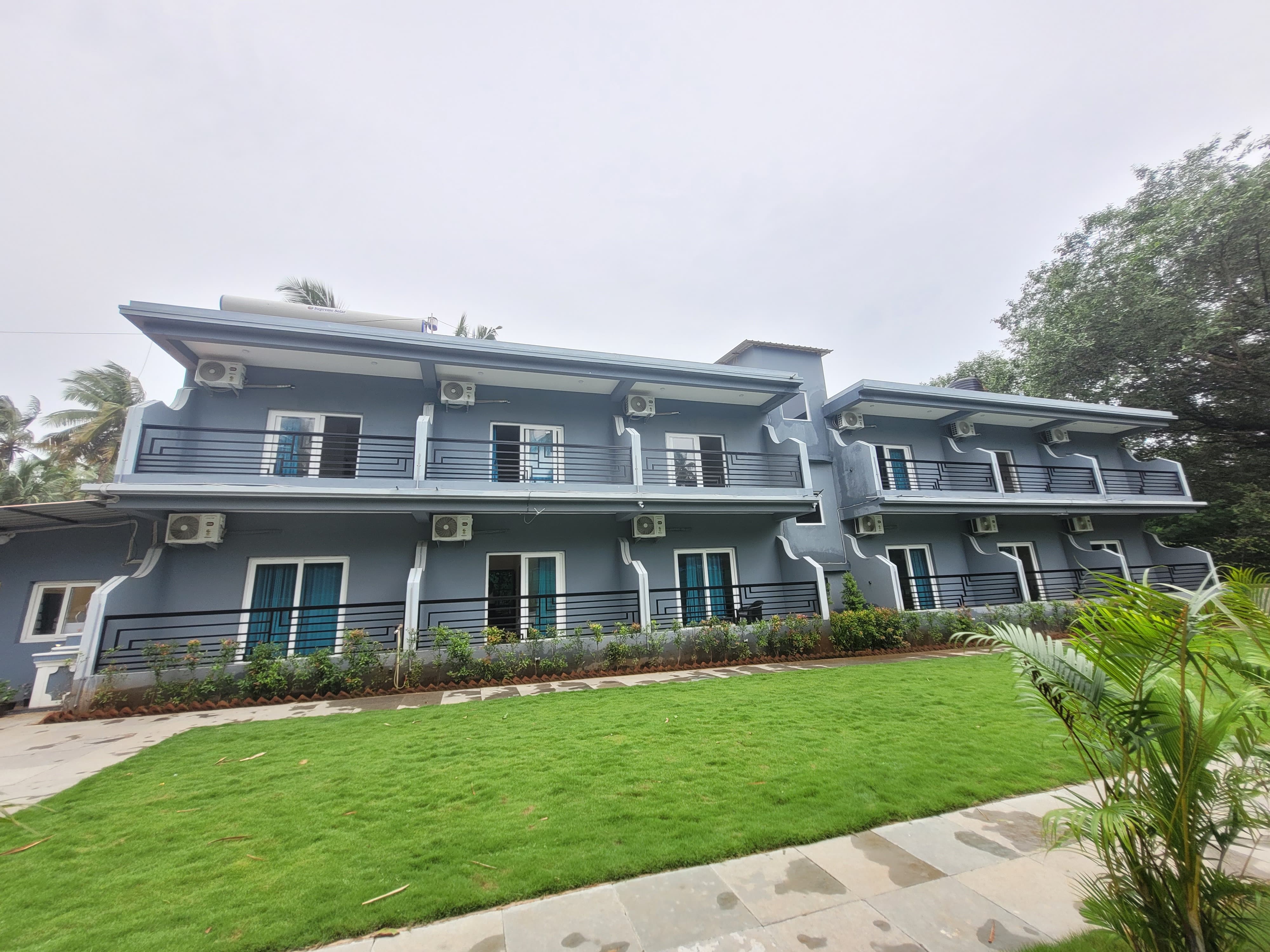 Agusto's Beach Stay 𝗕𝗢𝗢𝗞 Goa Hotel