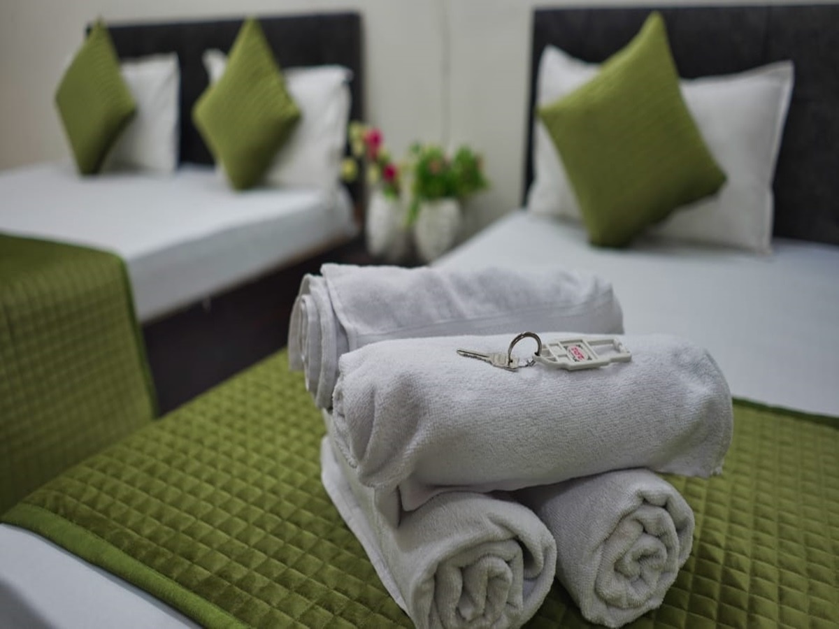 Hotel Vishnu Palace 𝗕𝗢𝗢𝗞 Ujjain Hotel