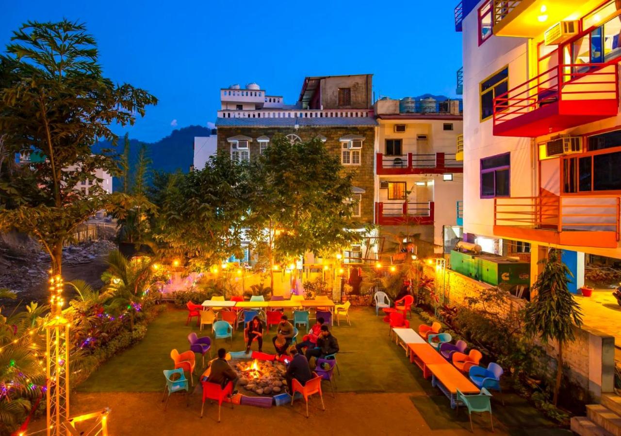 ZoukStayz 𝗕𝗢𝗢𝗞 Rishikesh Hostel