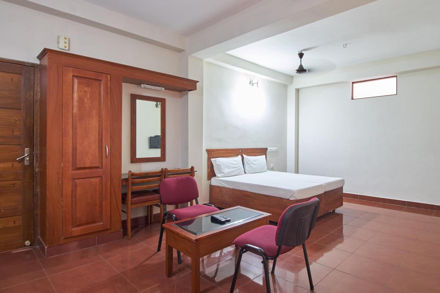 Hotel Shadow Moon Cochin - Reviews, Photos & Offer