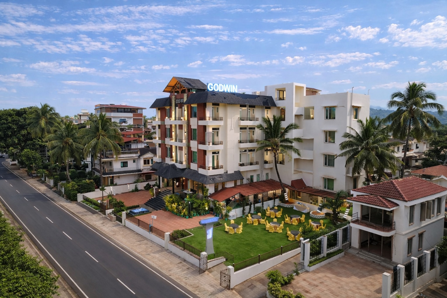 Godwin Candolim, Goa 𝗕𝗢𝗢𝗞 Goa Hotel