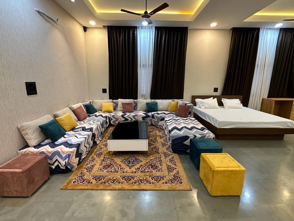 Shivalya 𝗕𝗢𝗢𝗞 Ujjain Homestay