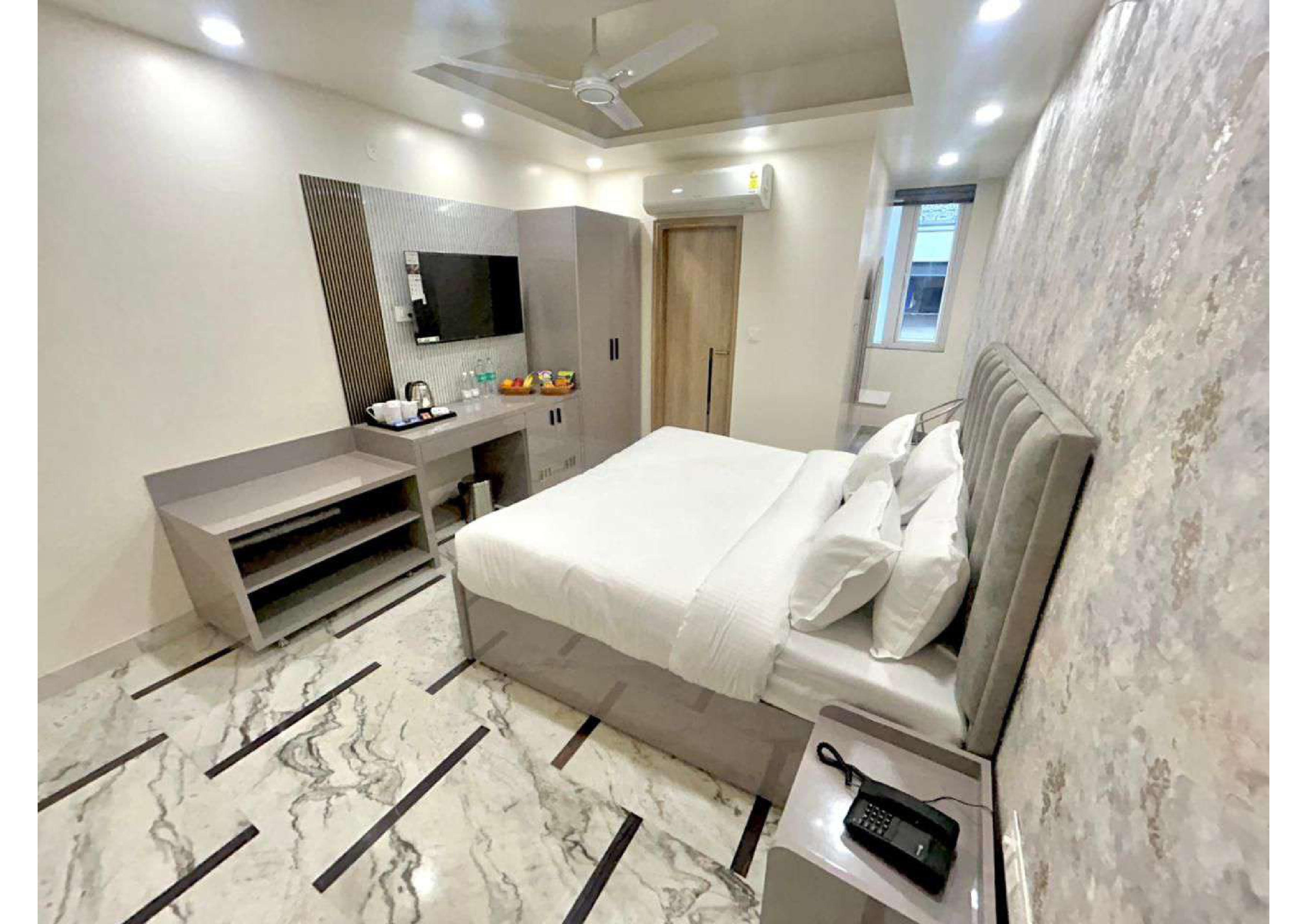 Rooms of Hotel Royal gold palace - Hotel in Delhi