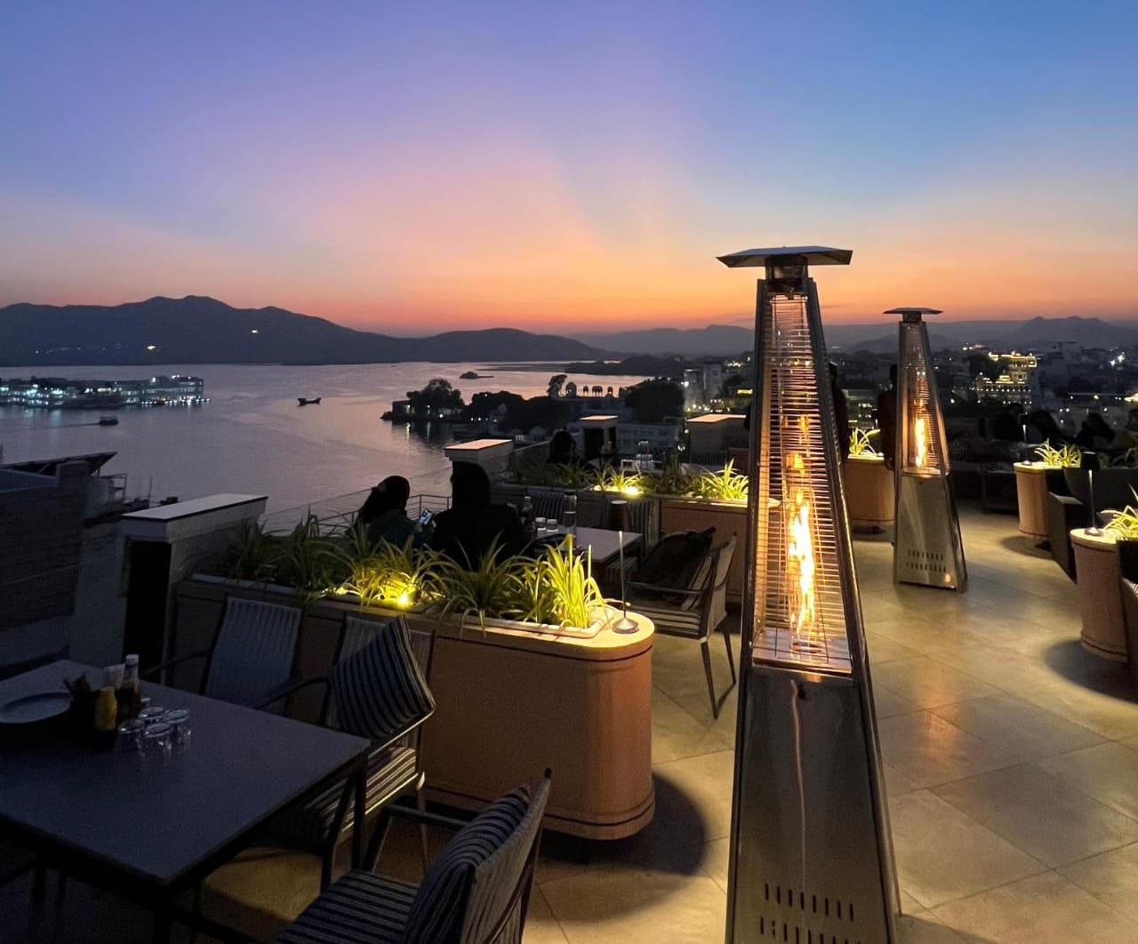 The Red Pier - My Downtown Hotels 𝗕𝗢𝗢𝗞 Udaipur Hotel