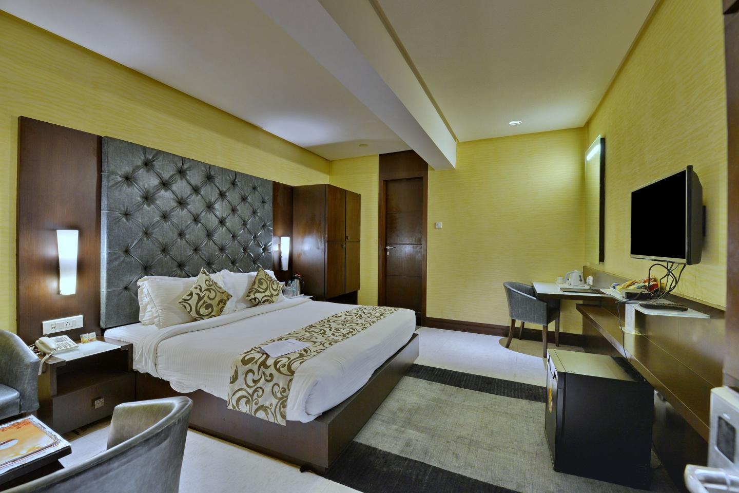 Photos of Hotel The Golden Oak Central by Citrus Prime - Hotel in ...