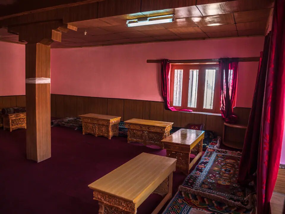 Zakseb Khangchen Tarchit 𝗕𝗢𝗢𝗞 Leh Homestay