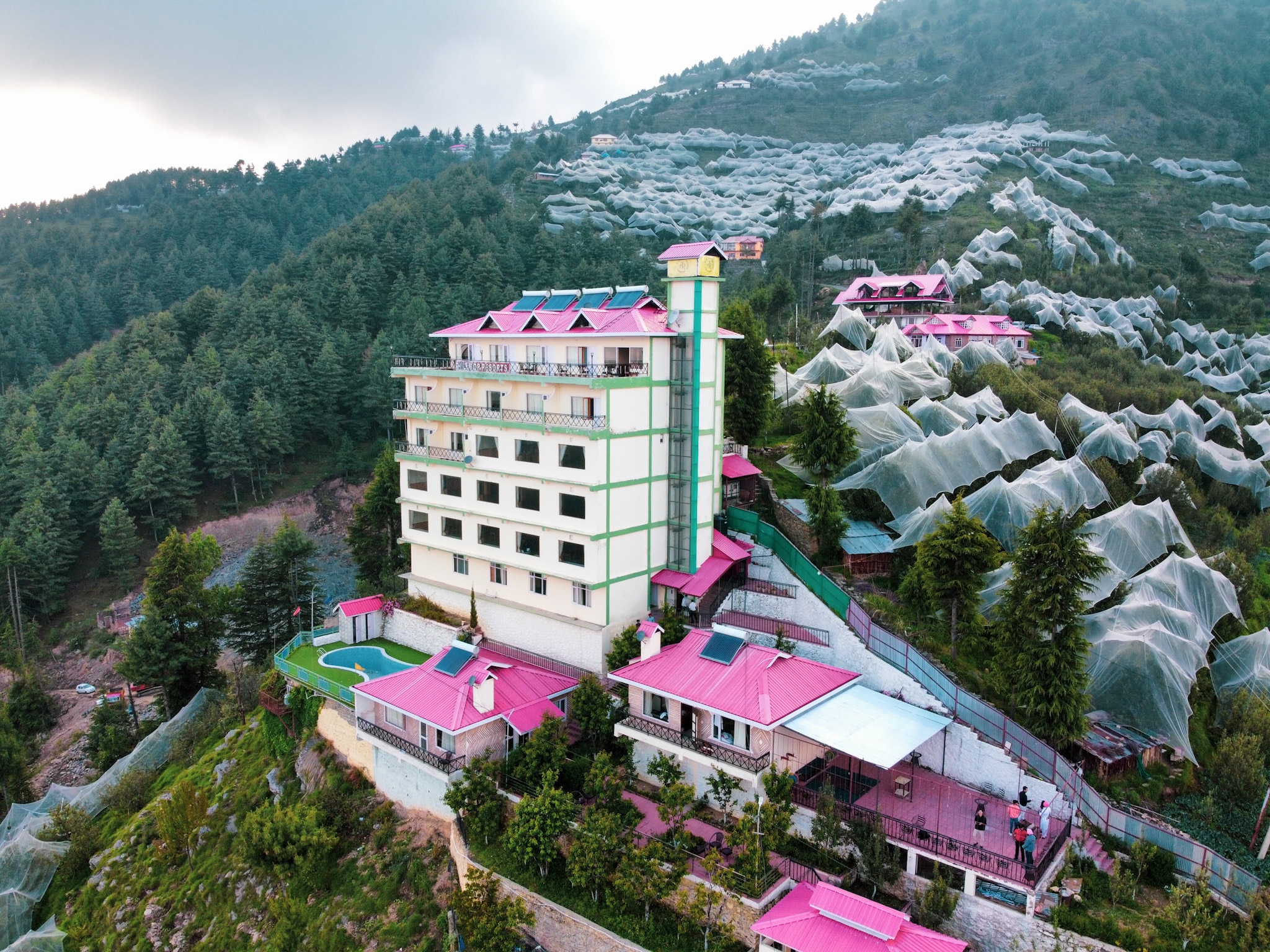 Hilltop Resort 𝗕𝗢𝗢𝗞 Narkanda Hotel