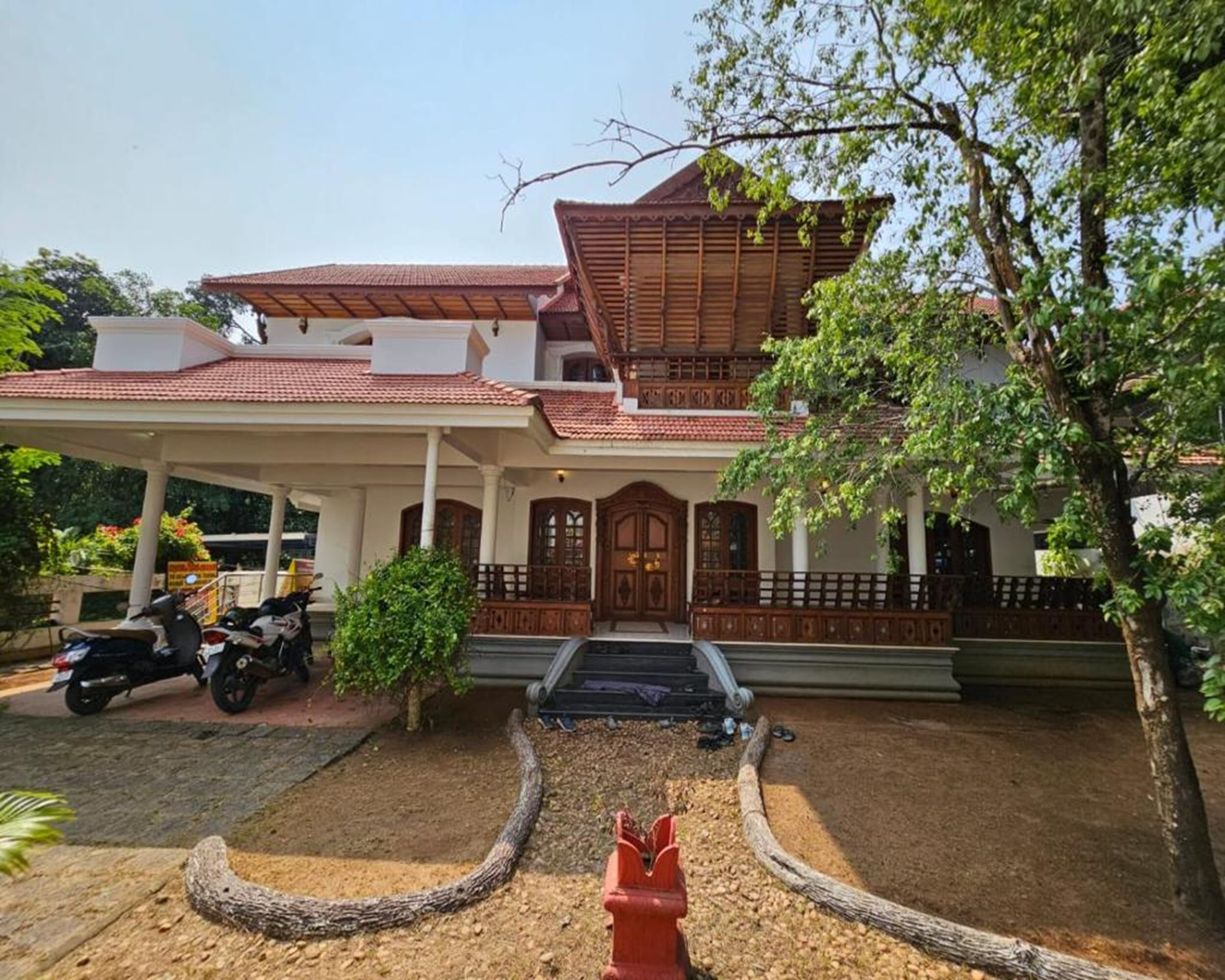 Dream palace homestay 𝗕𝗢𝗢𝗞 Alleppey Homestay