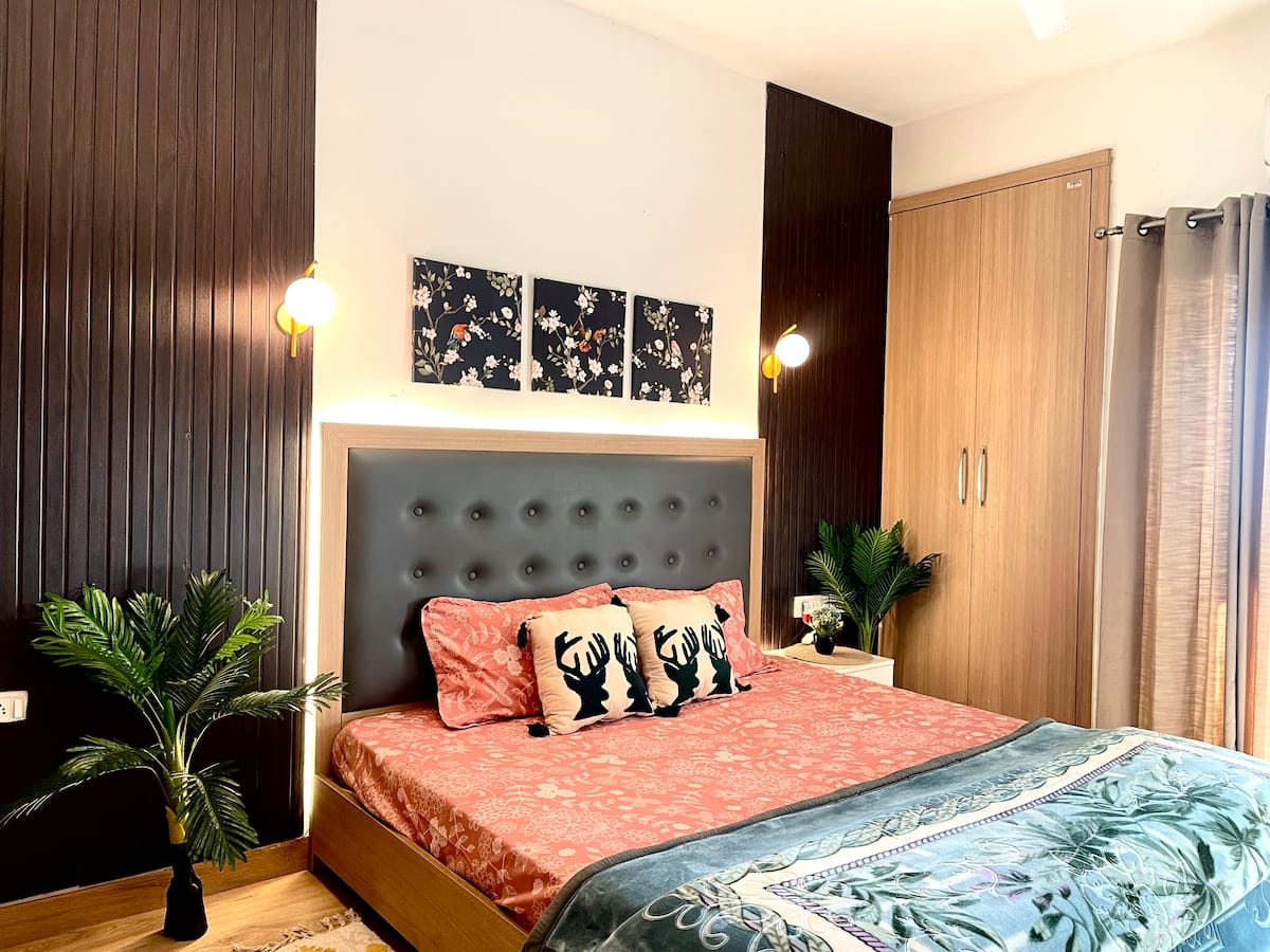 Address of Lavish studio in Noida - Apartment in Noida