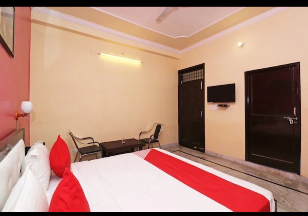 Photos of ARB Rooms - Lucknow Hotel on Goibibo