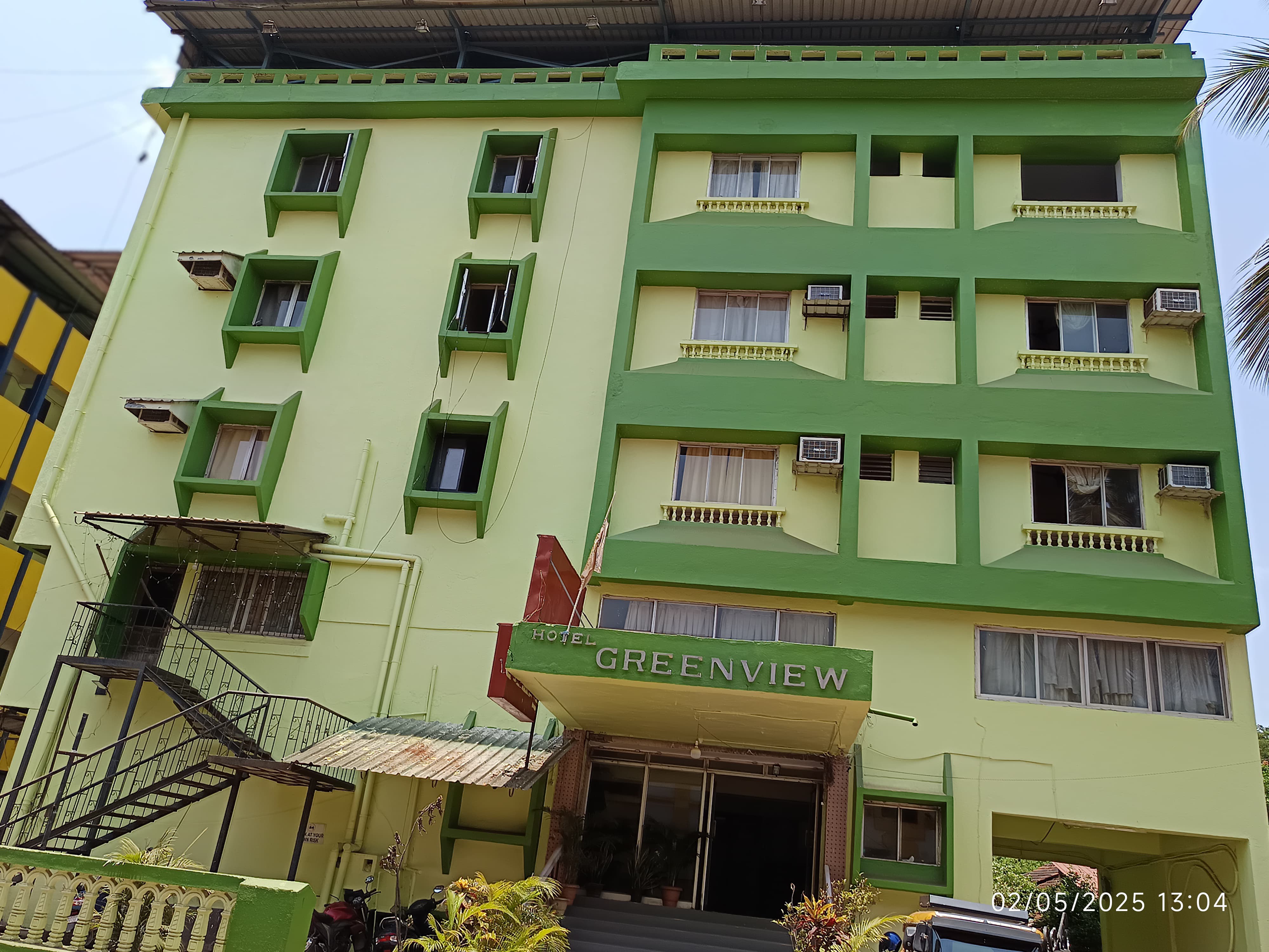 Amenities of Green View Hotel