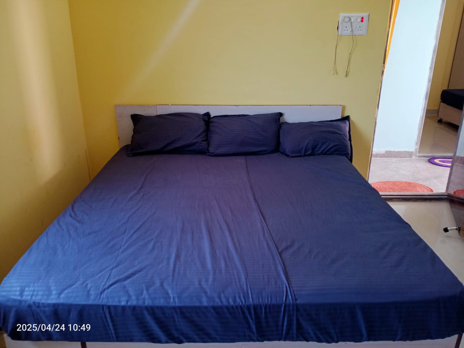 Abuz Oxford Caps Genome Valley 𝗕𝗢𝗢𝗞 Medchal Hostel