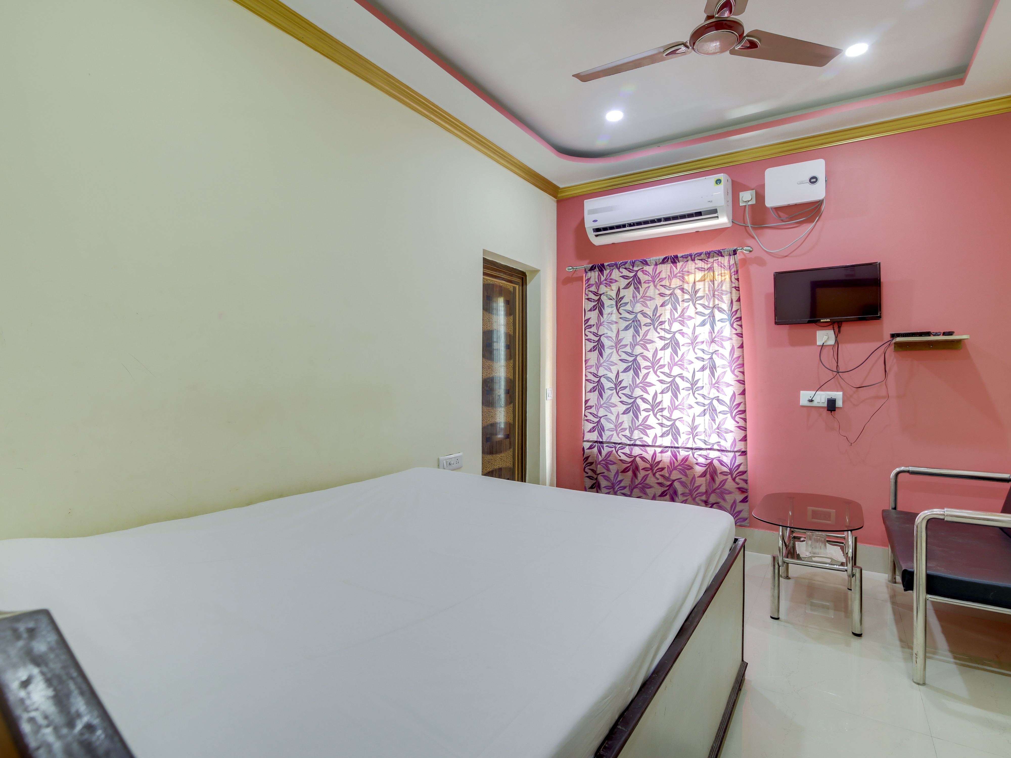 HOTEL SWAPNO NEER 𝗕𝗢𝗢𝗞 Diamond Harbour ${hd_property_type_token}
