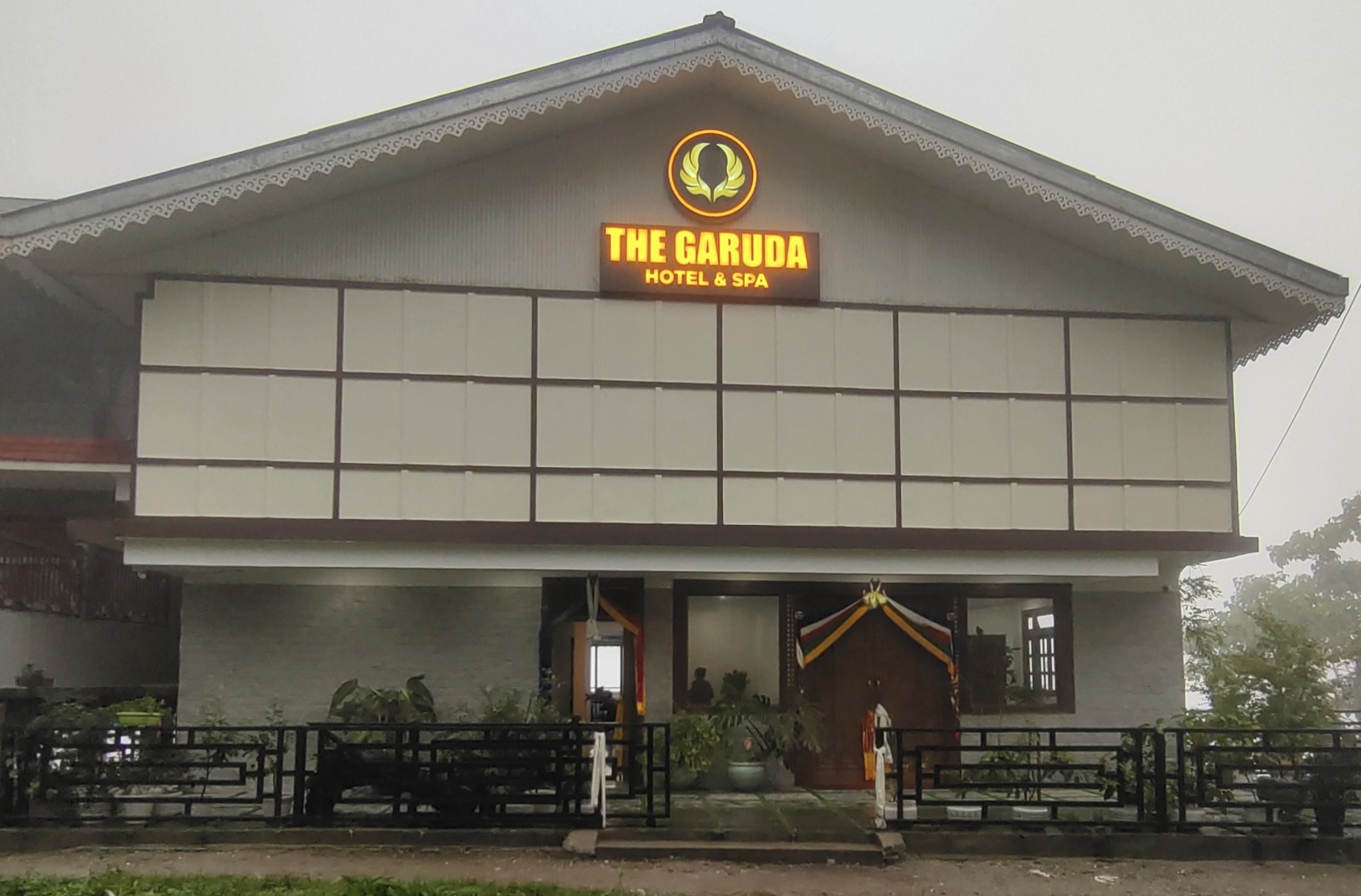 The Garuda Hotel and Spa 𝗕𝗢𝗢𝗞 Gangtok Hotel