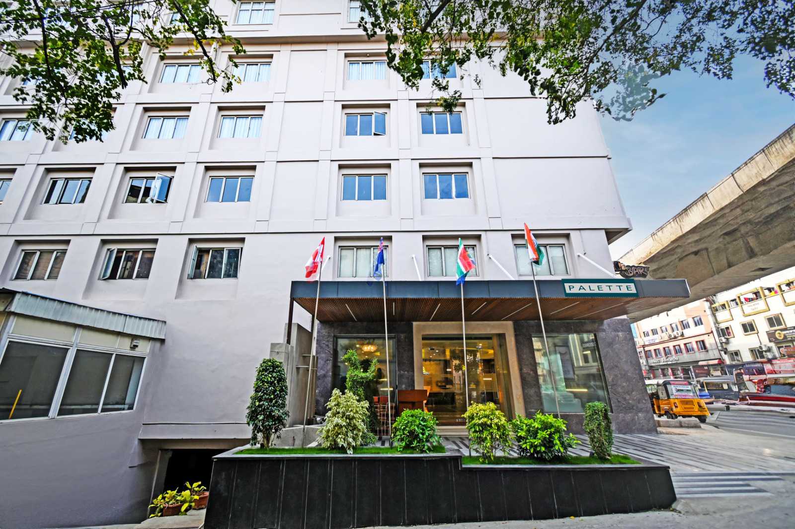 Palette Madhapur 𝗕𝗢𝗢𝗞 Hyderabad Hotel