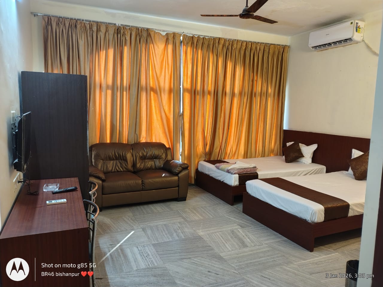 Ashray The Living Entity -GC-190 Guest House Kolkata - Reviews, Photos ...