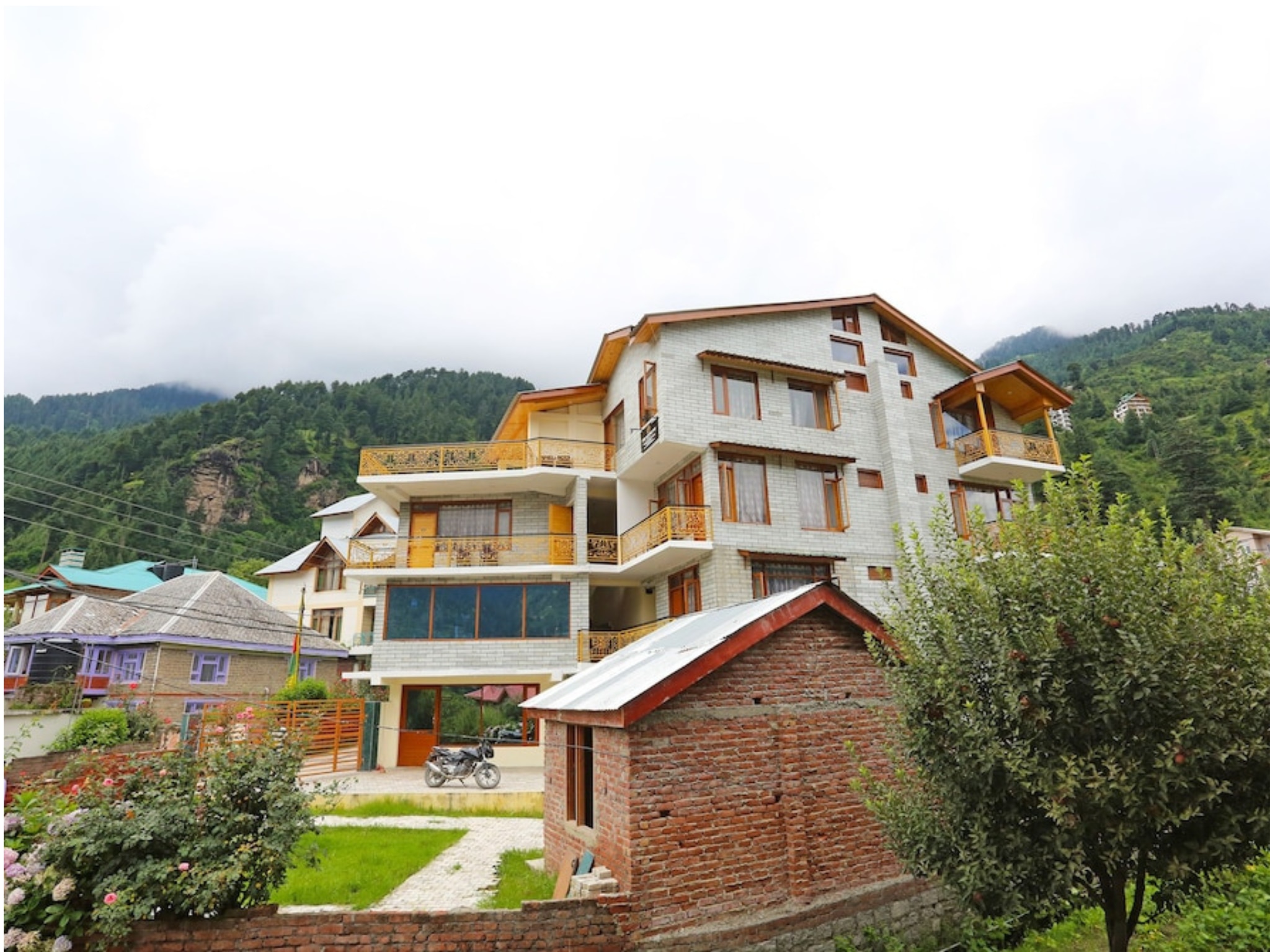 Royal INN Manali Hotel Manali - Reviews, Photos & Offer