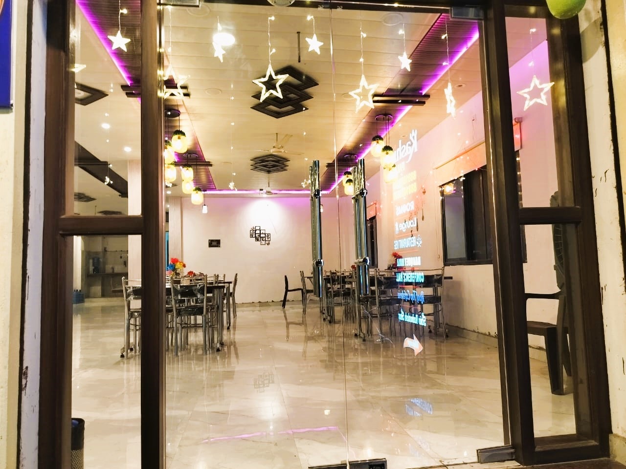 Kashi Palace Hotel and Banquet Varanasi - Reviews, Photos & Offer