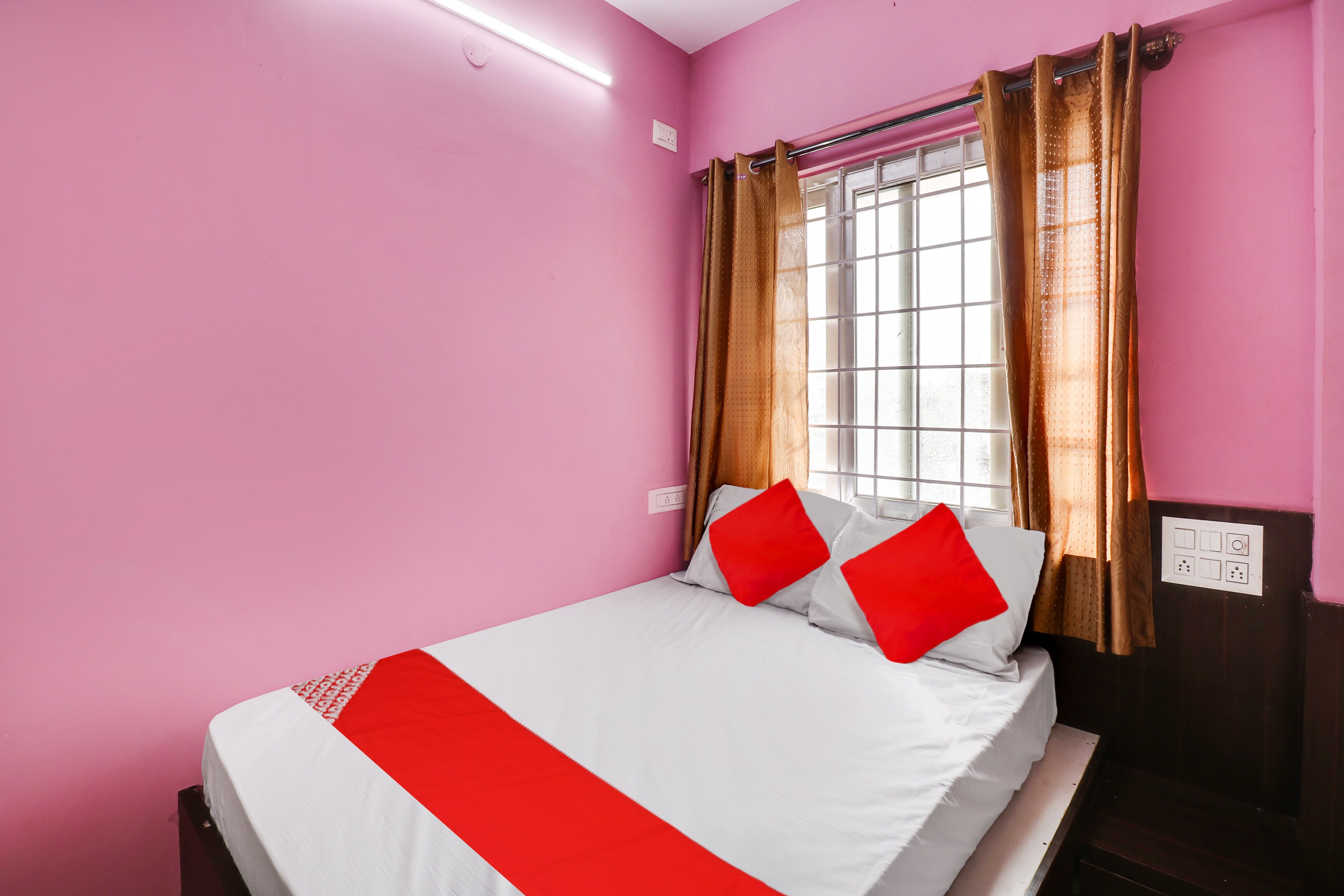 Hotel O Gayathri Lodging & Boarding 𝗕𝗢𝗢𝗞 Bangalore Hotel