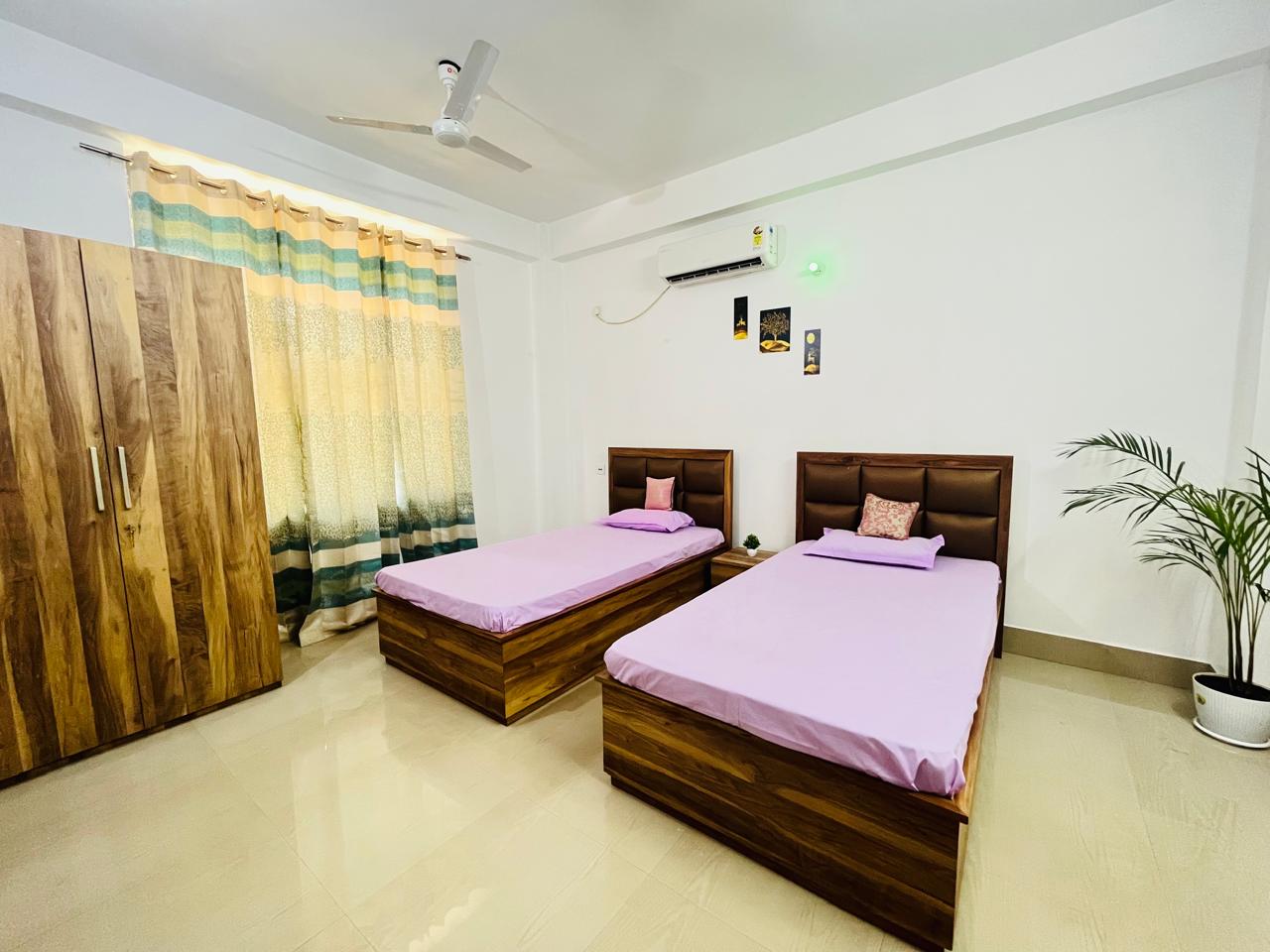 SR Homestay Guwahati 𝗕𝗢𝗢𝗞 Guwahati Homestay