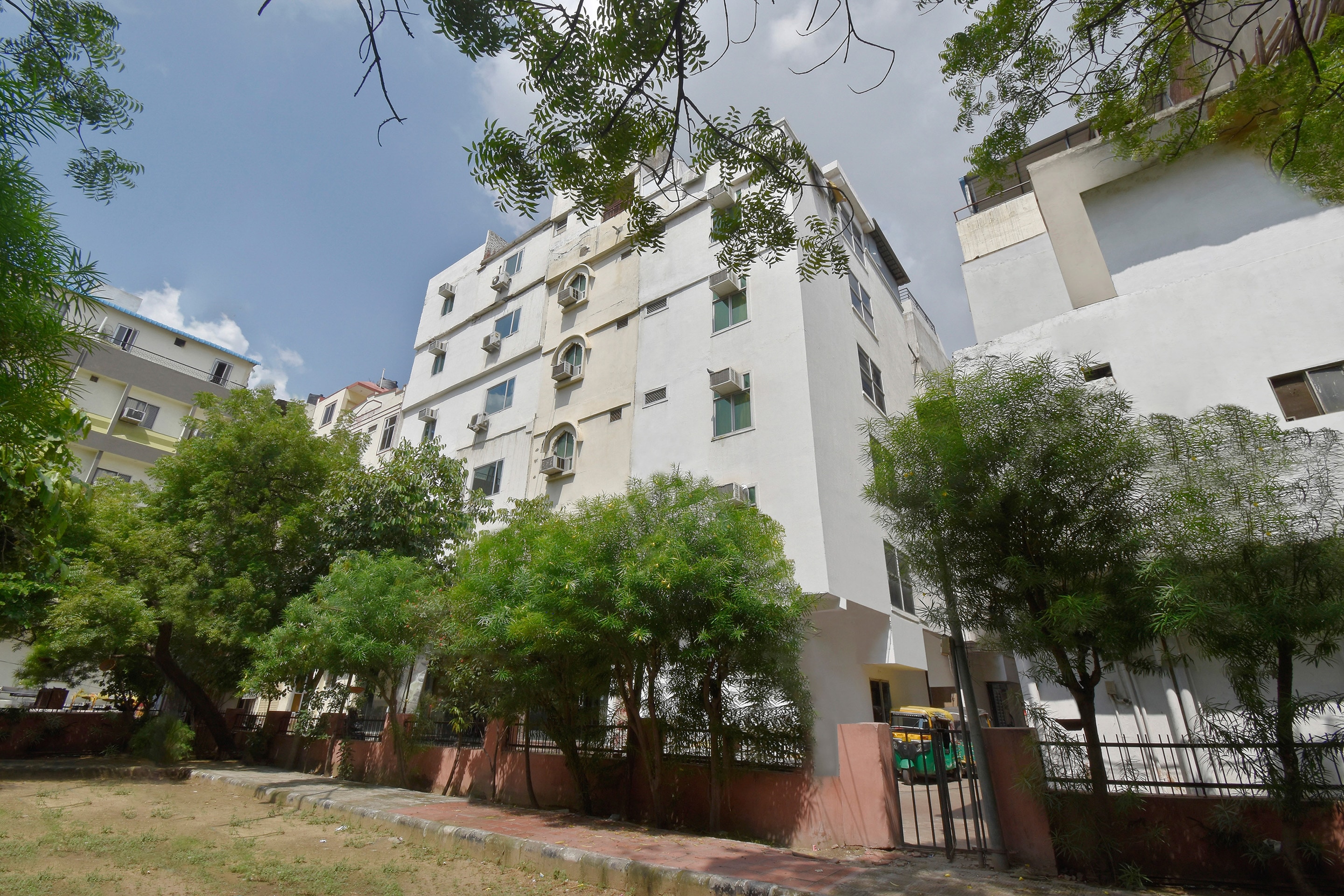 Collection O Abhineet 𝗕𝗢𝗢𝗞 Jaipur Hotel