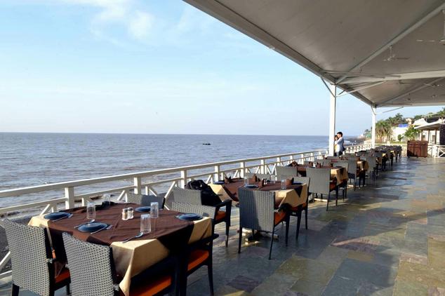 Sea Breeze Restaurant