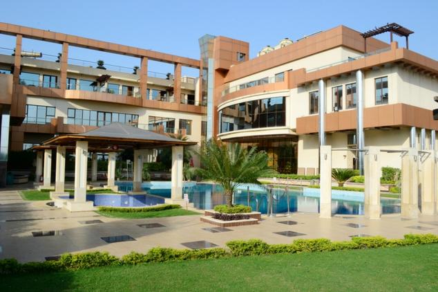 CLUB FLORENCE Hotel Gurgaon, Book@ ₹3700/night - Goibibo