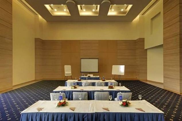 Club Patio Hotel Gurgaon, Book rooms @ ₹3500/night - Goibibo